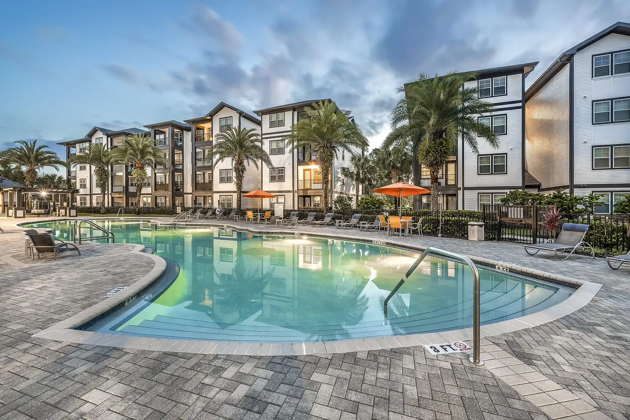 The Point at Tamaya - Jacksonville, FL 32246 | ApartmentGuide.com