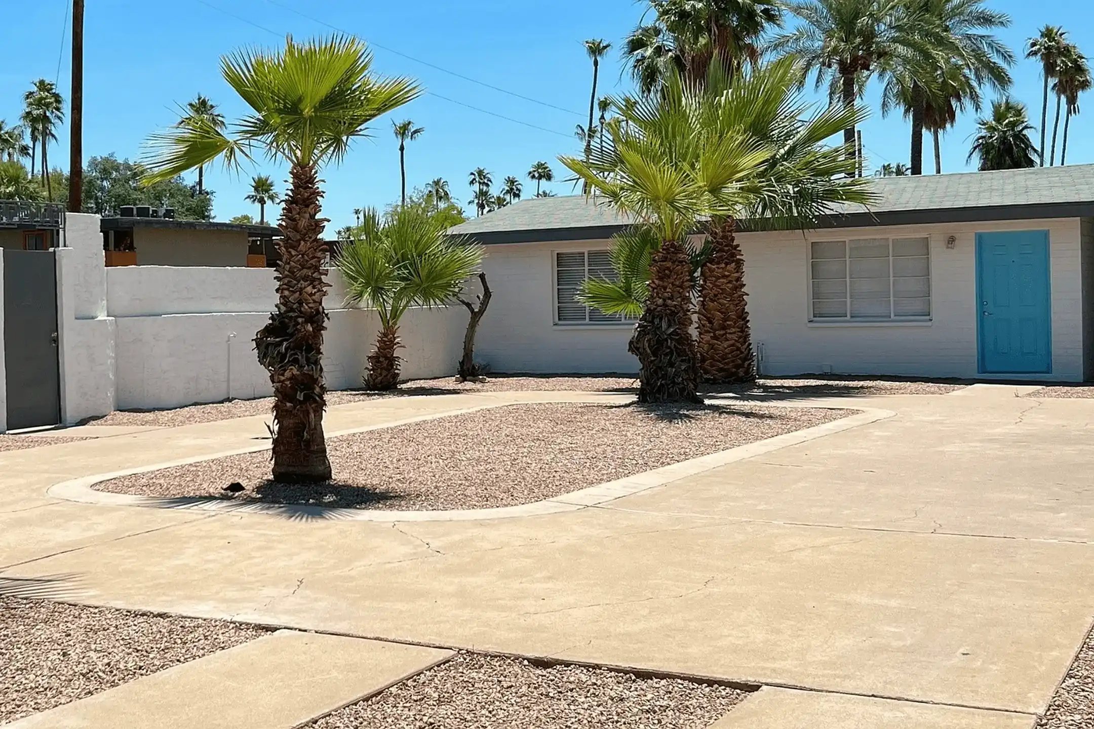 Palm Square - Phoenix, AZ 85015 | ApartmentGuide.com