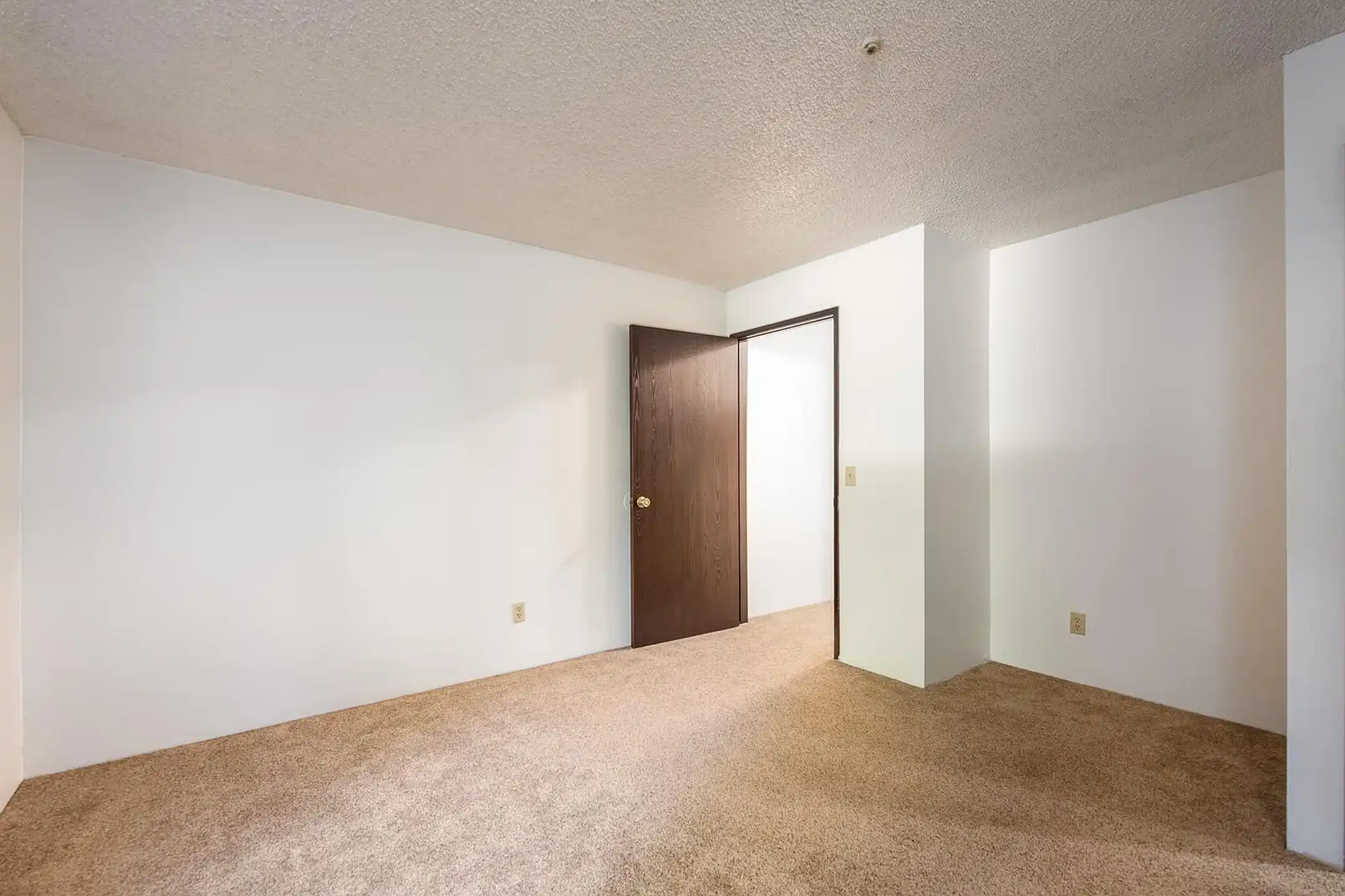 Coddingtown Mall Apartments - Santa Rosa, CA 95401 | ApartmentGuide.com