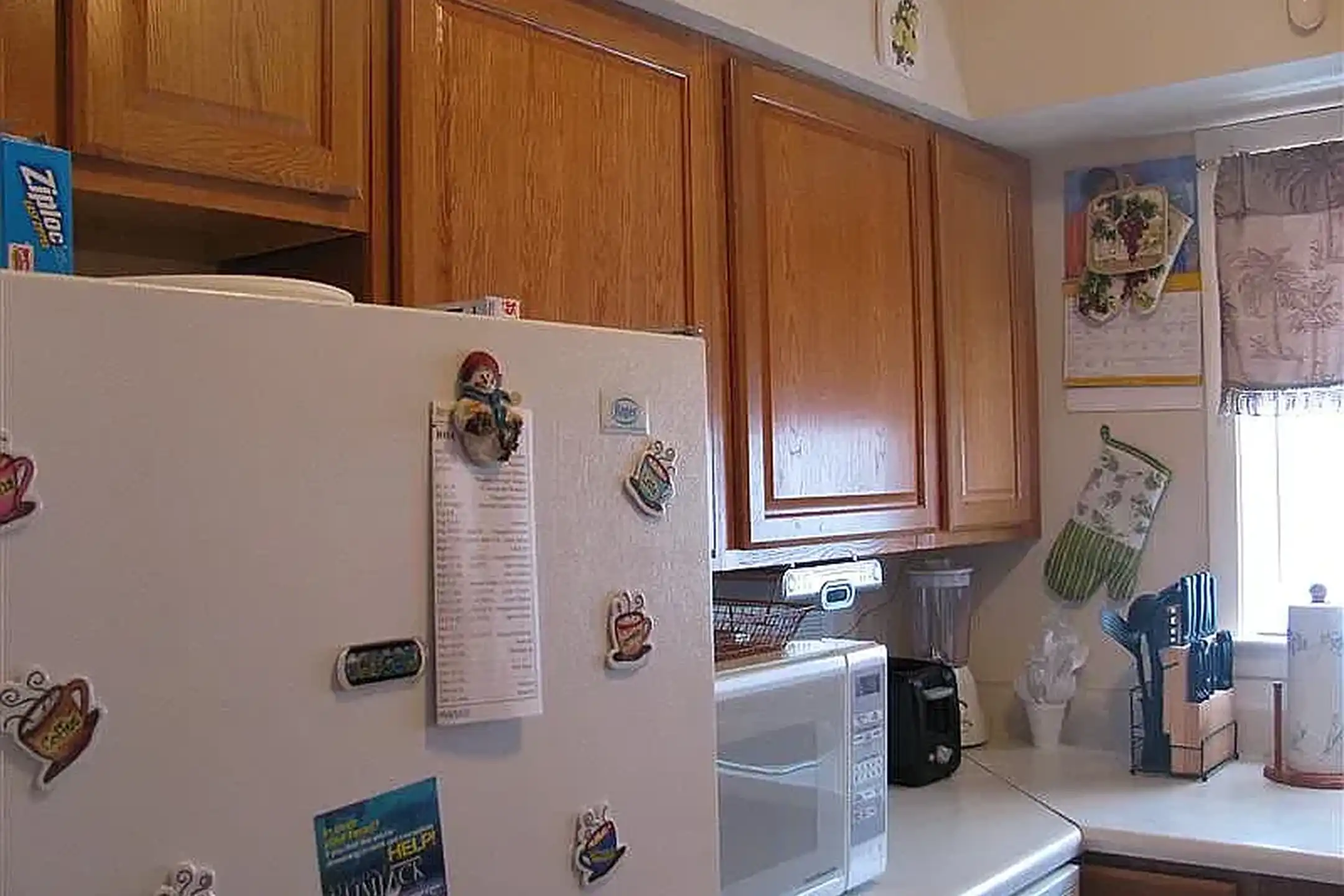 Courtyard - Mobile, AL 36606 | ApartmentGuide.com