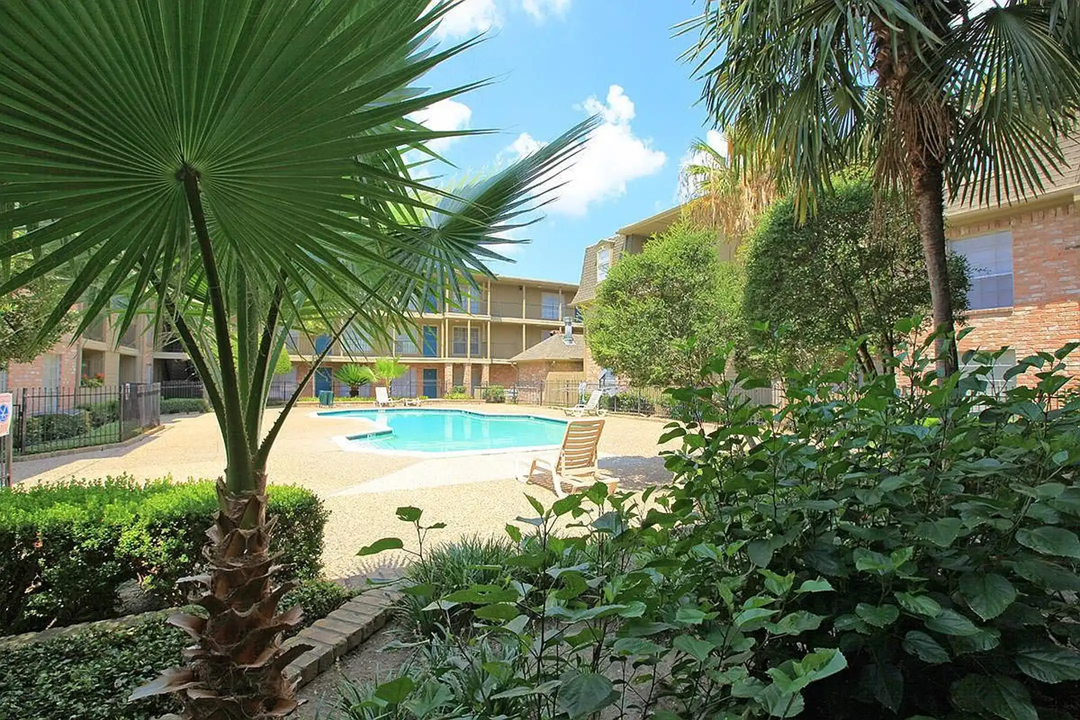 Sterling Point - Houston, TX 77074 | ApartmentGuide.com