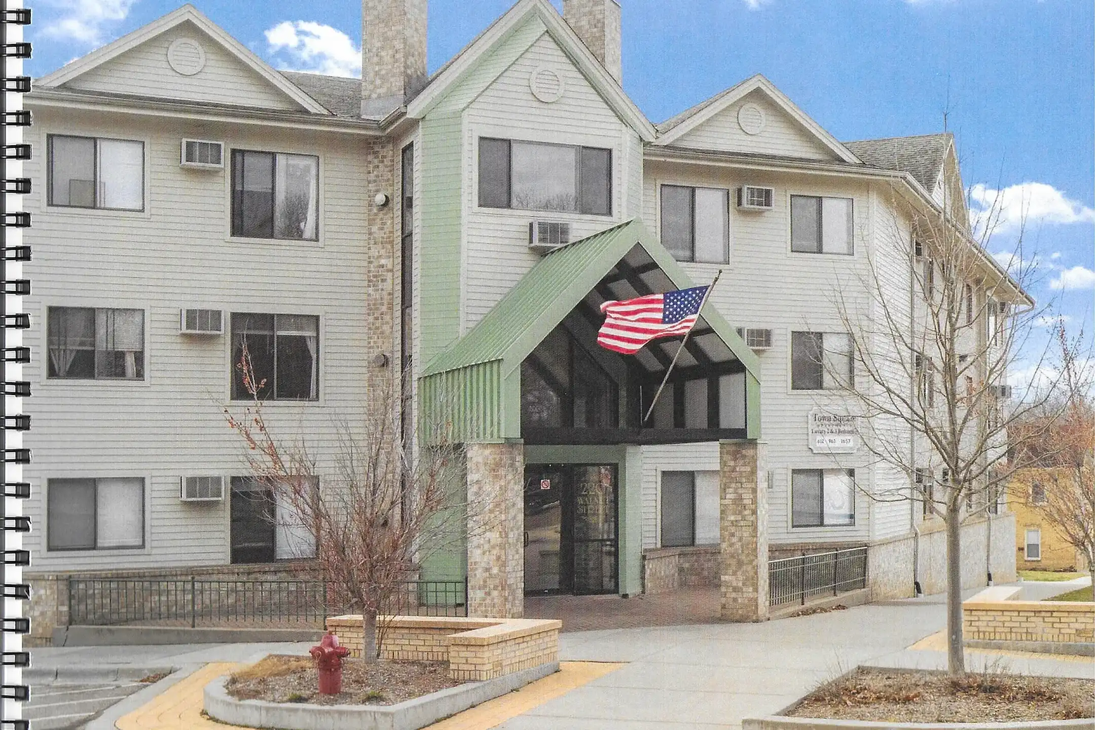 Park Place Flats - Chaska, MN 55318 | ApartmentGuide.com