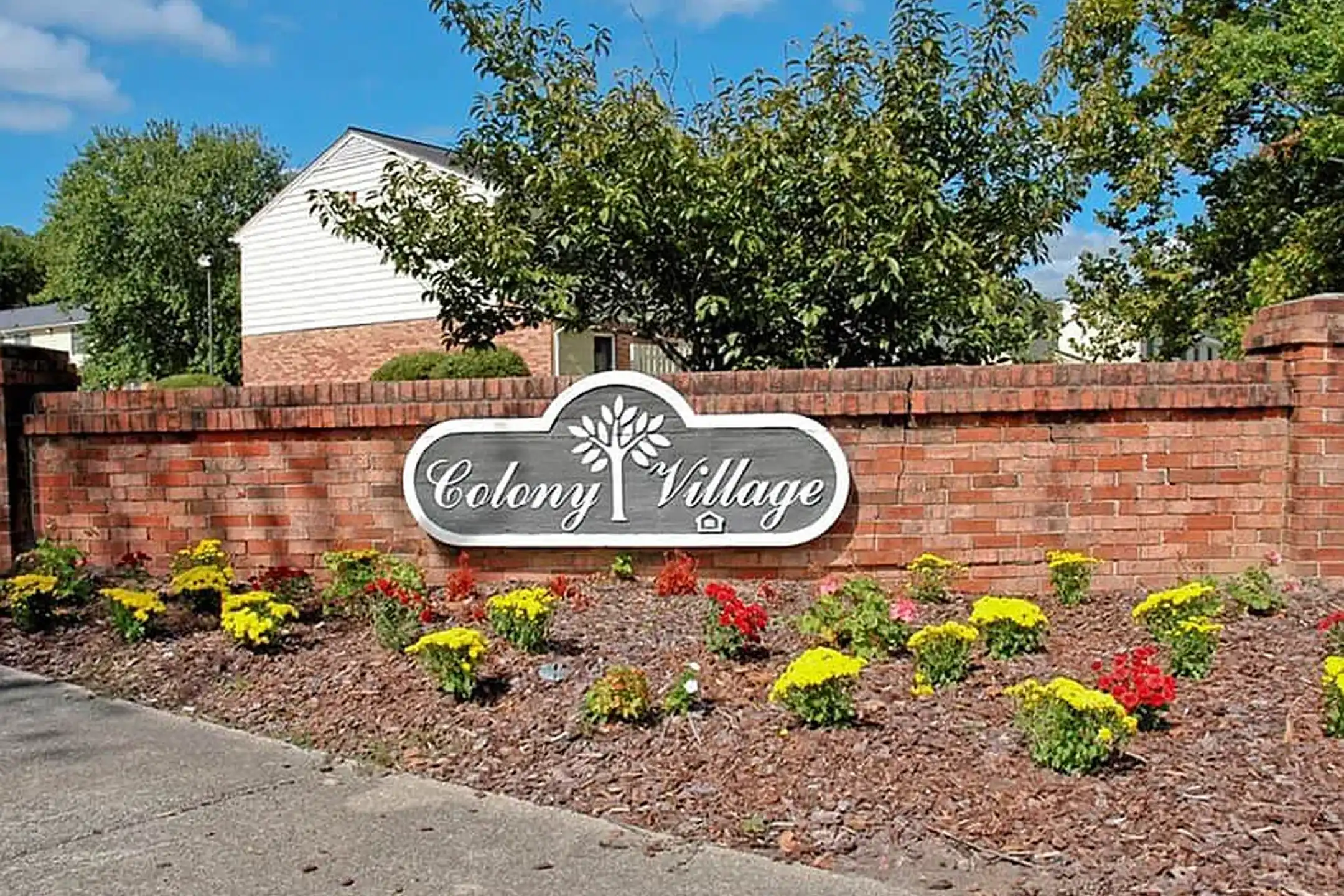 Colony Village - New Bern, NC 28562 | ApartmentGuide.com