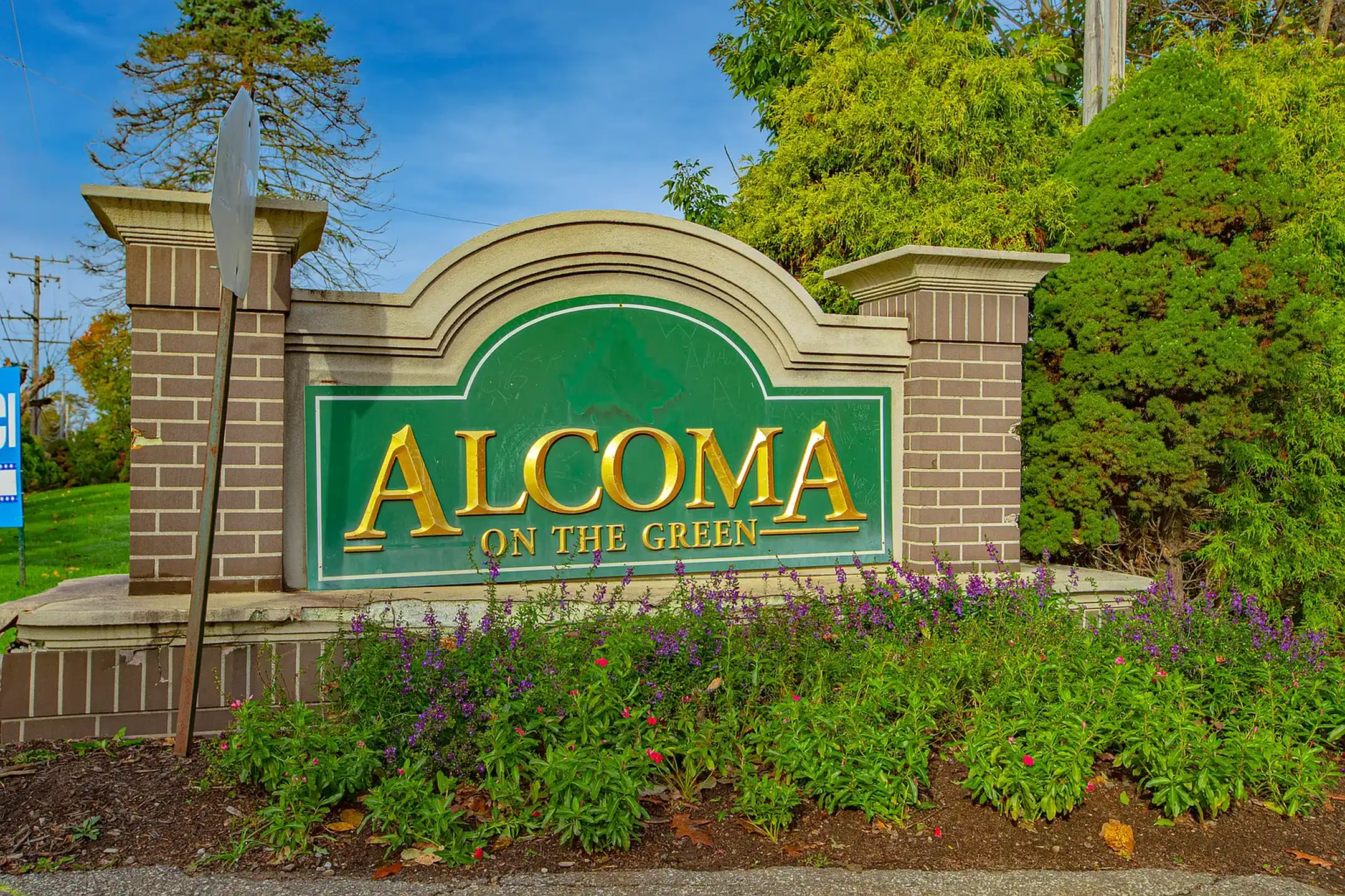 Alcoma on the Green - Pittsburgh, PA 15235 | ApartmentGuide.com