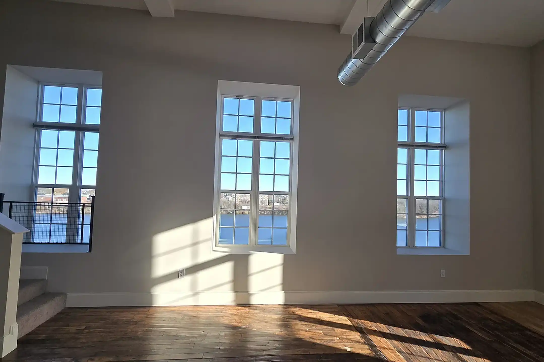 King Philip Lofts - Fall River, MA 02724 | ApartmentGuide.com