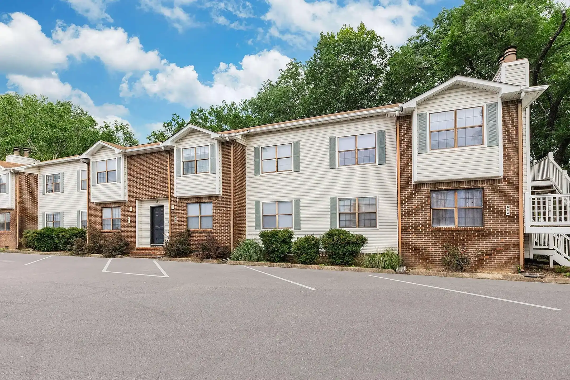 Newcastle Apartments - East Ridge, TN 37412 | ApartmentGuide.com