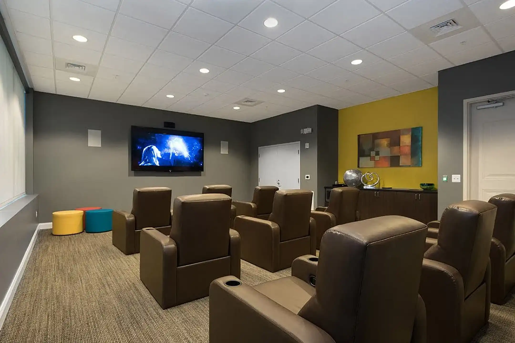 The Flats at Neabsco - Woodbridge, VA 22191 | ApartmentGuide.com