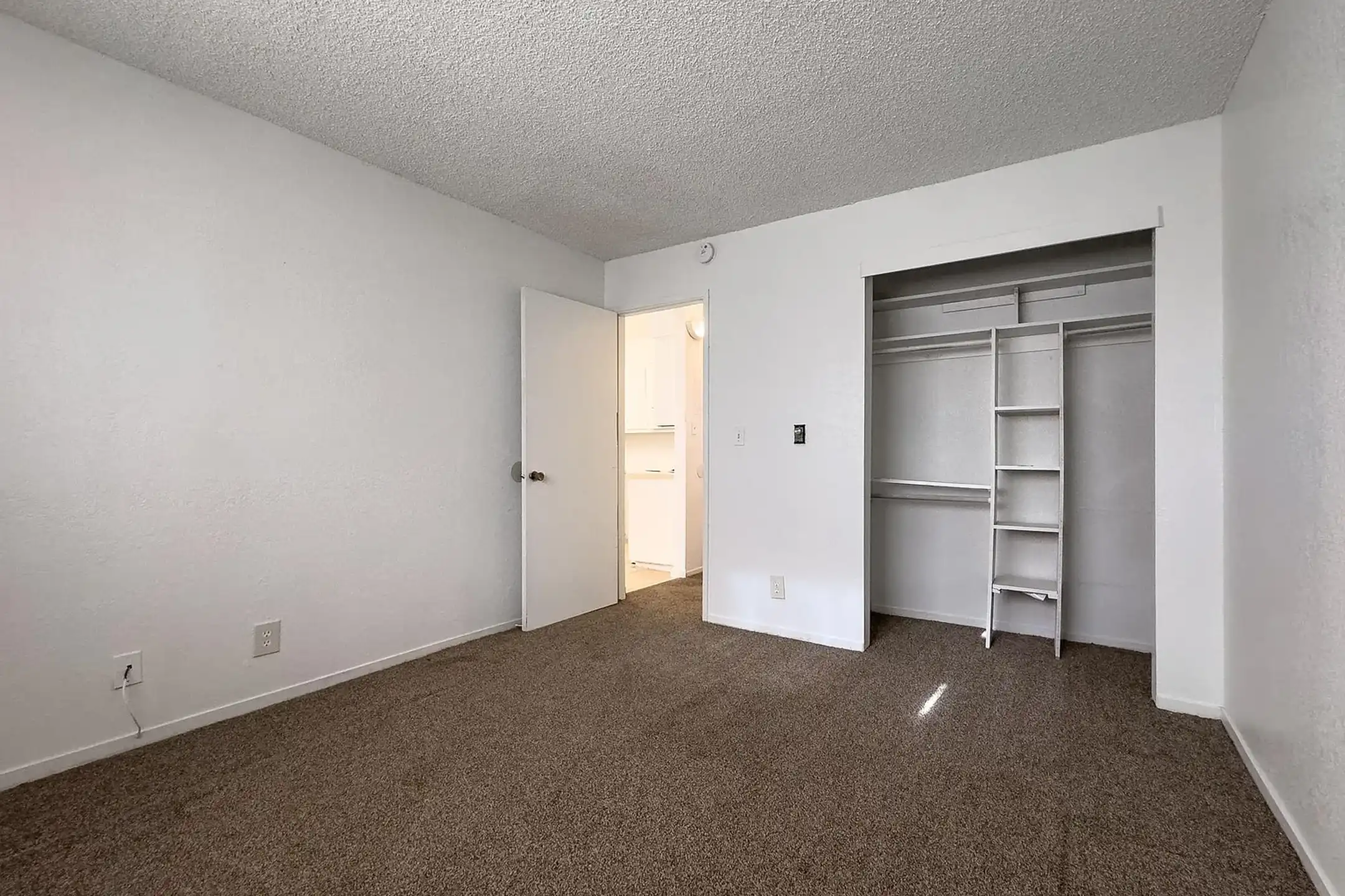 Evergreen Park Apartments - Merced, CA 95340 | ApartmentGuide.com