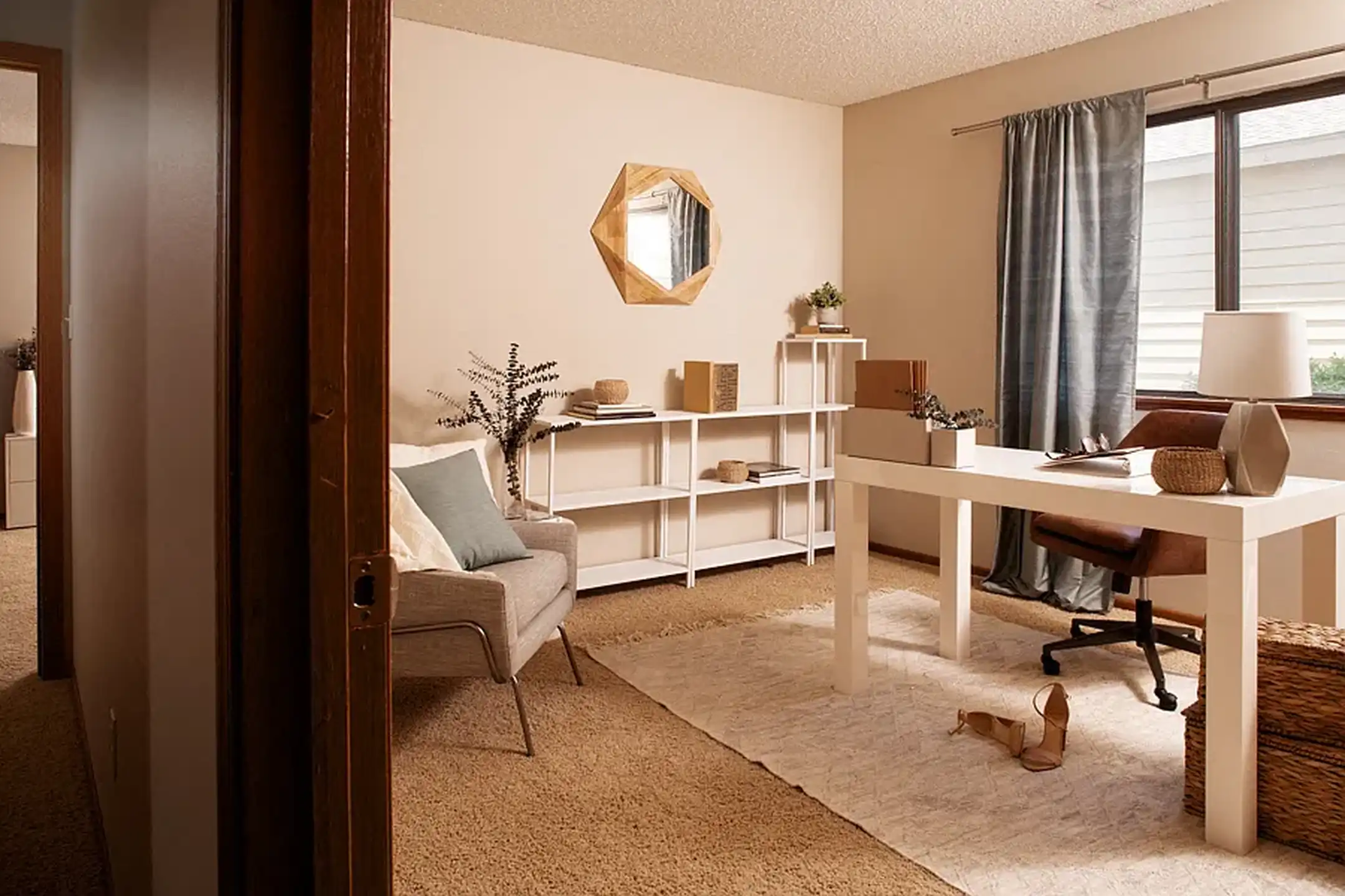 Old Cheney Place by Broadmoor - Lincoln, NE 68516 | ApartmentGuide.com
