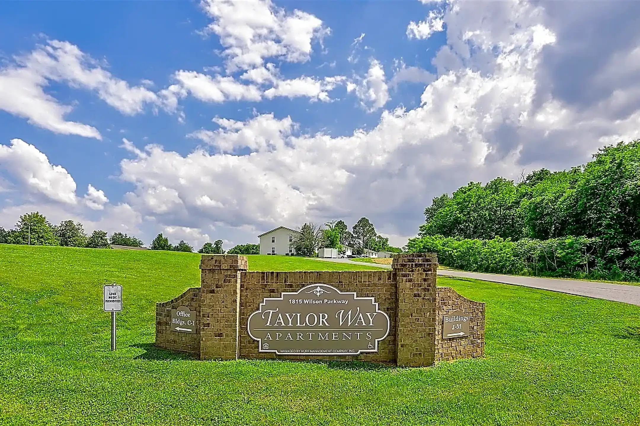 Taylor Way Apartments - Fayetteville, TN 37334 | ApartmentGuide.com
