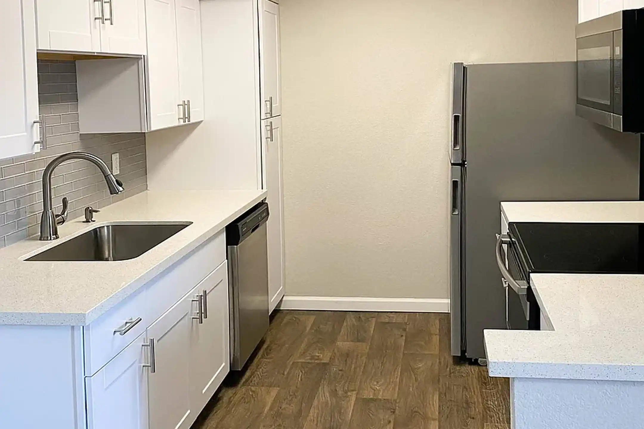 Stonebridge - Phoenix, AZ 85032 | ApartmentGuide.com