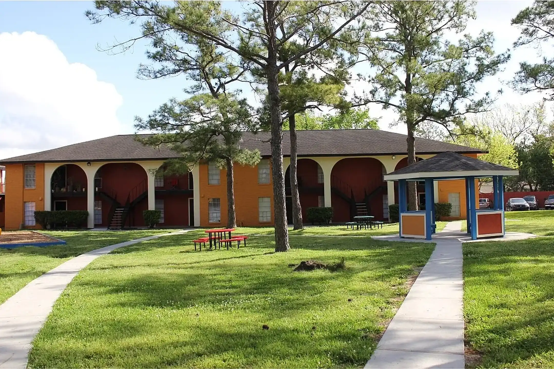 The Pines at Leonora Park - Houston, TX 77061 | ApartmentGuide.com