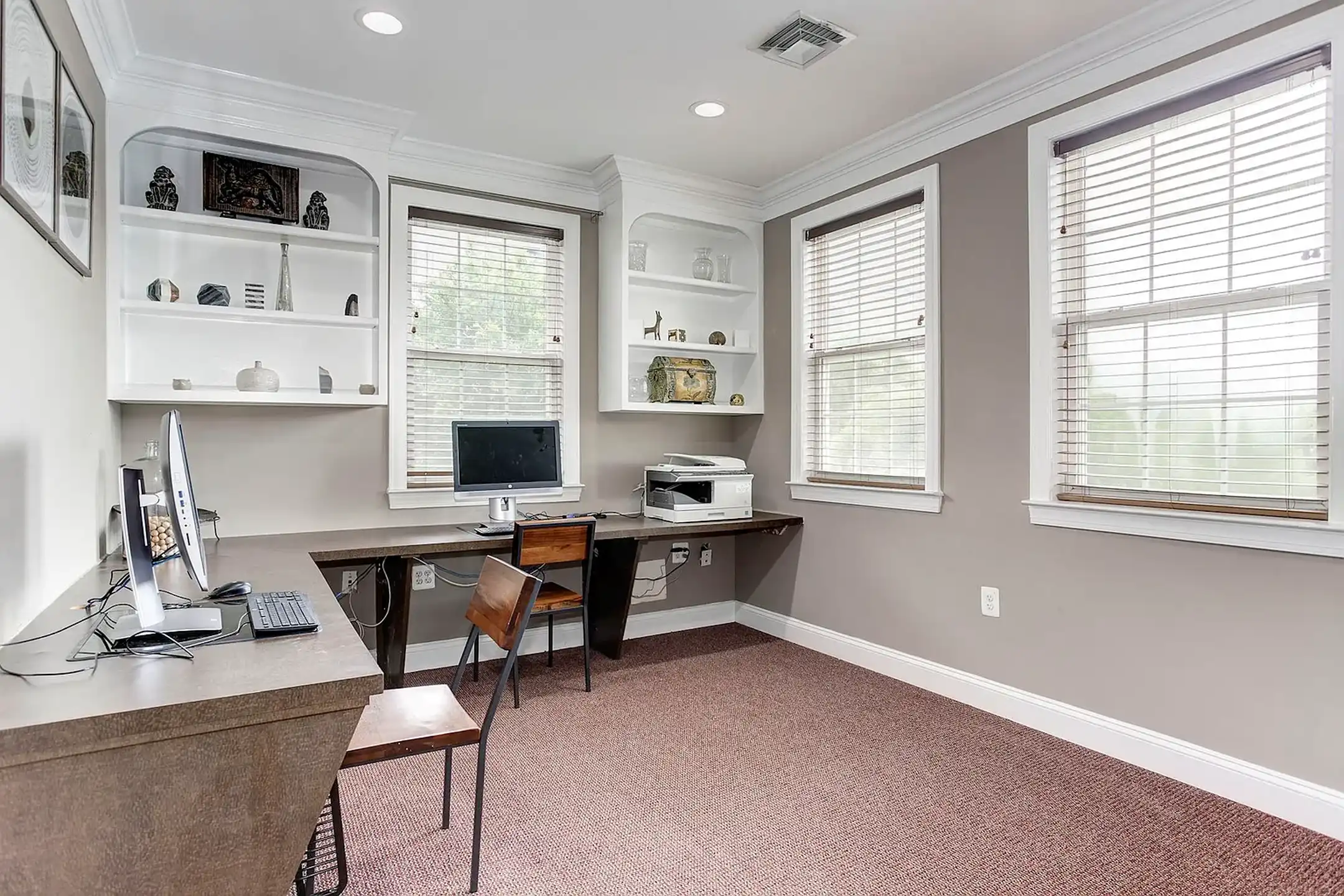 County Center Crossing - Woodbridge, VA 22192 | ApartmentGuide.com