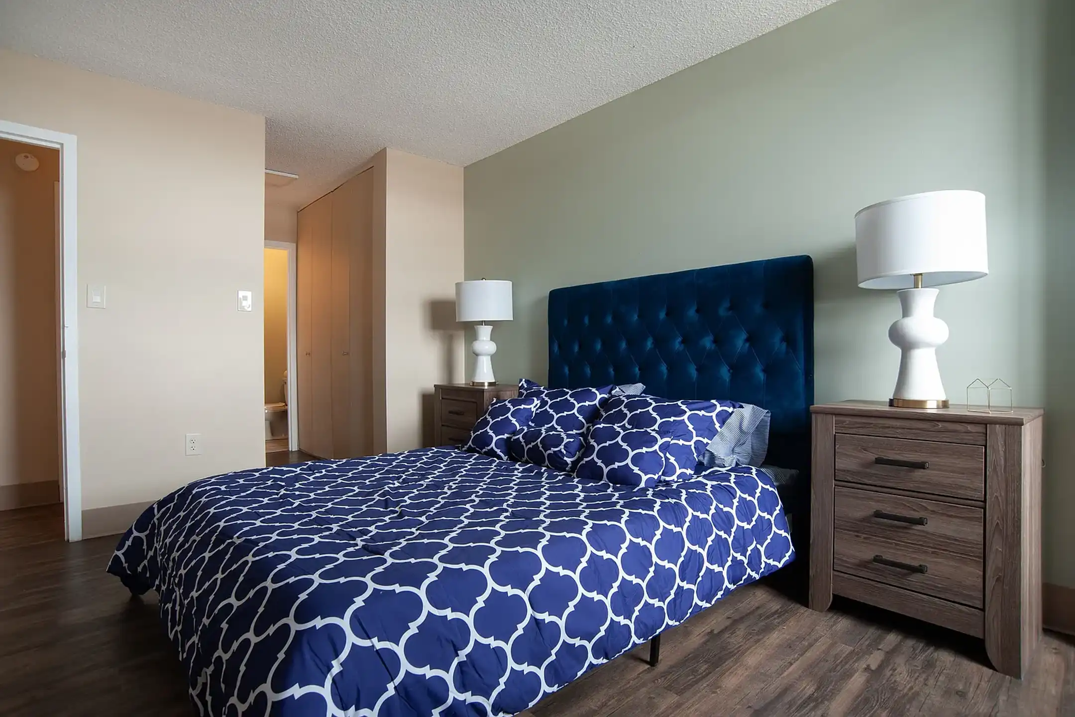 Madison Towers - Syracuse, NY 13202 | ApartmentGuide.com