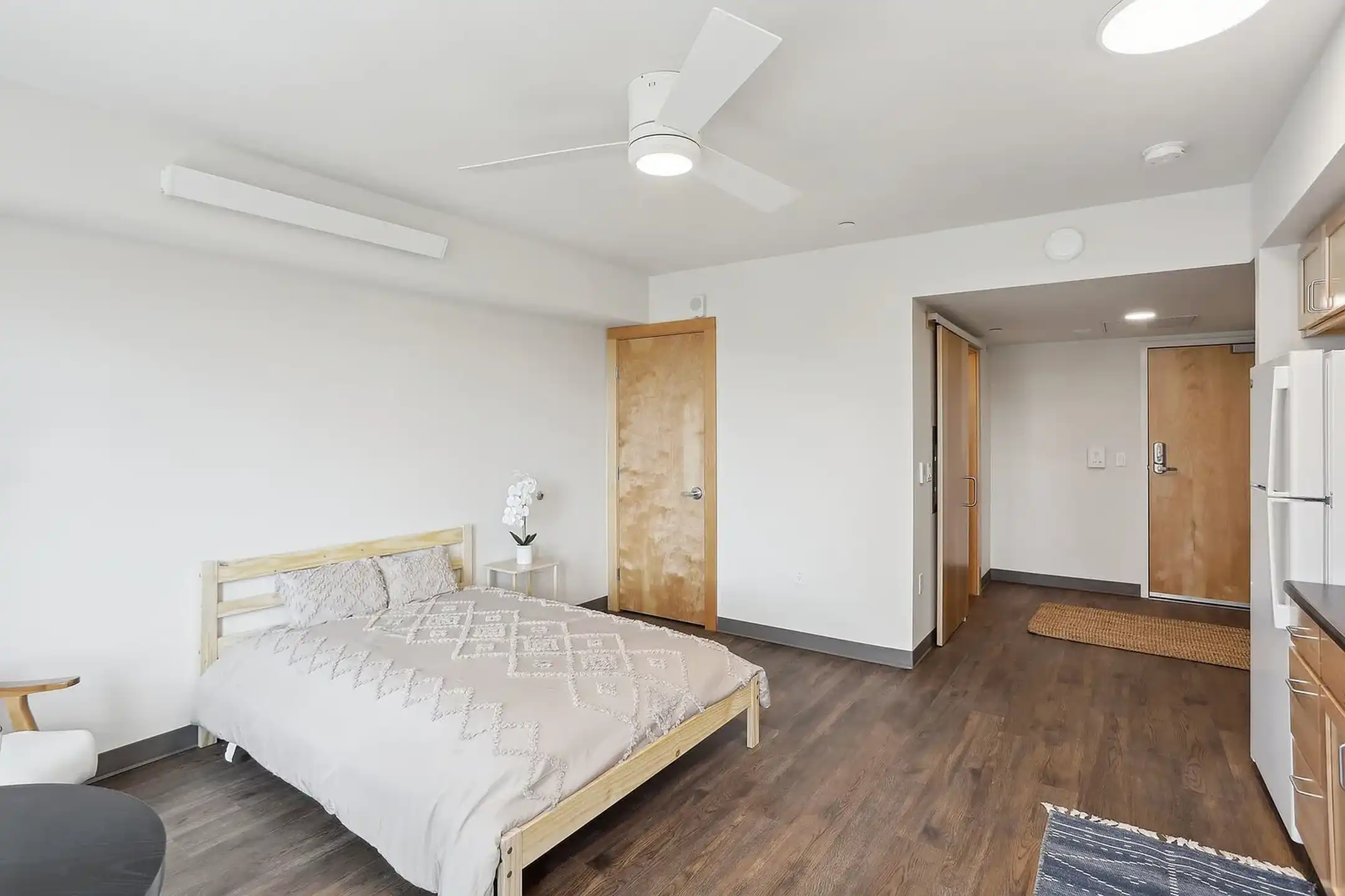 Pride Place - Seattle, WA 98122 | ApartmentGuide.com