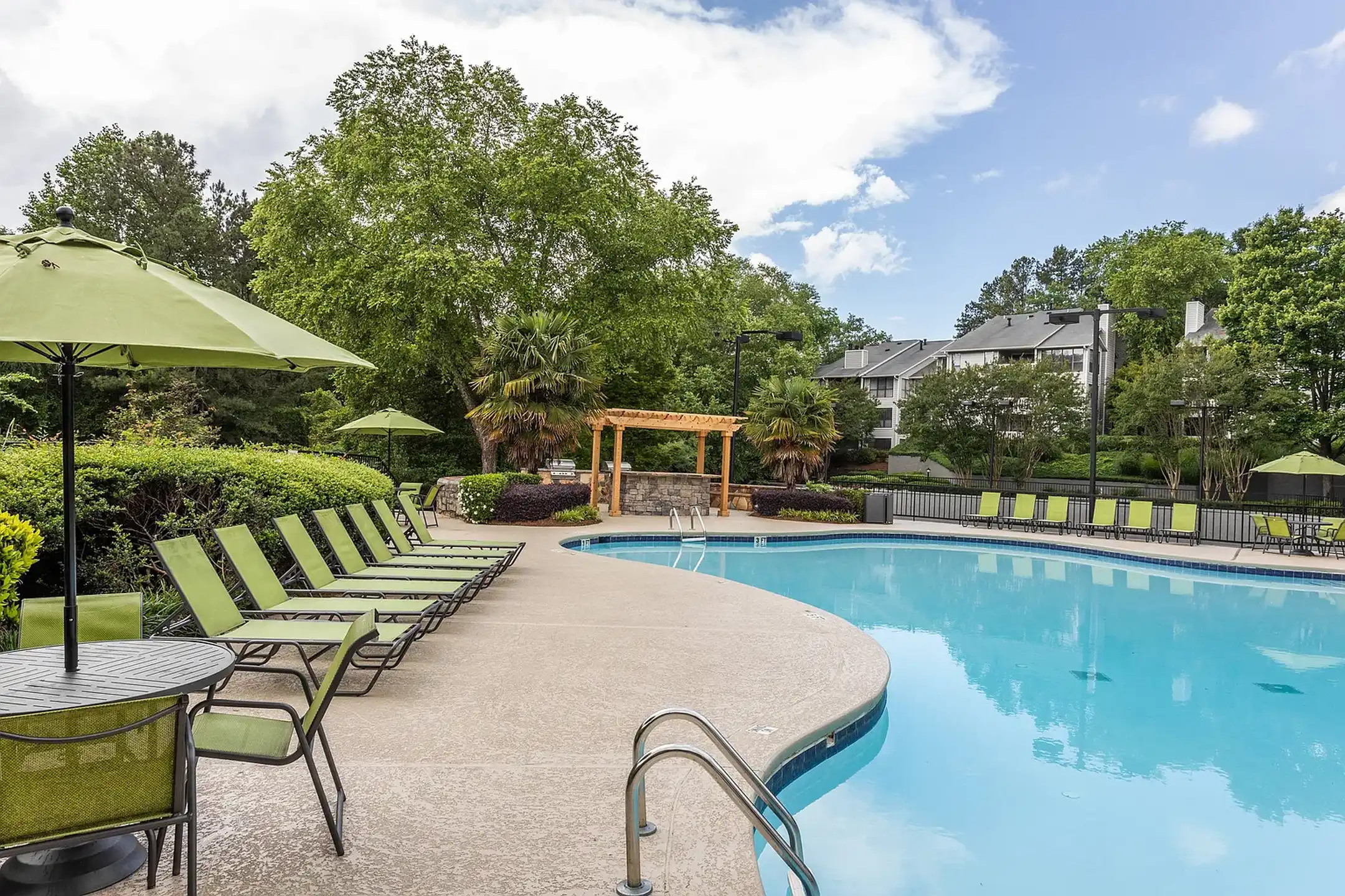 The Pointe at Canyon Ridge Apartments - Sandy Springs, GA 30350 ...