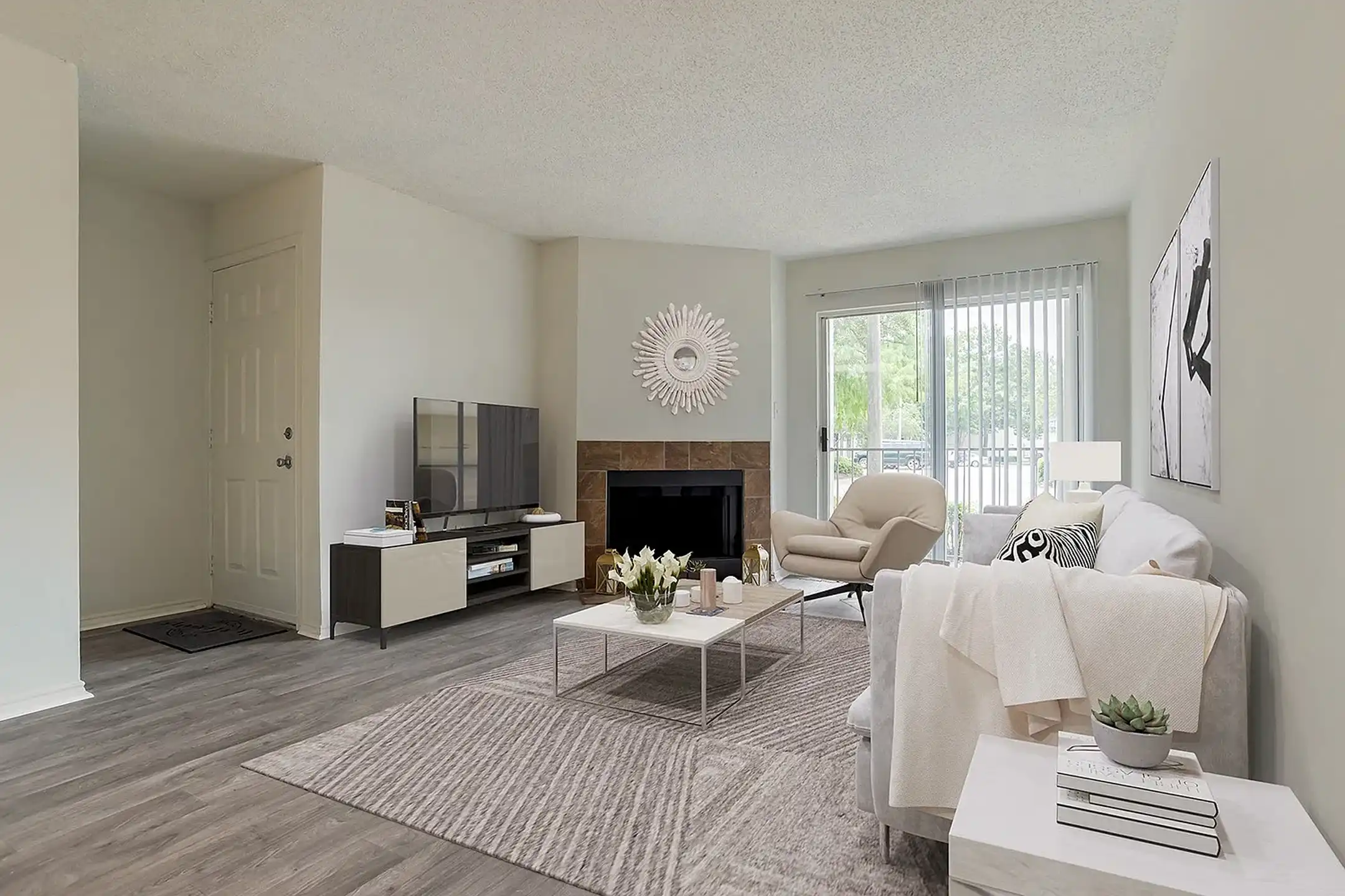 Reflection Pointe - Flowood, MS 39232 | ApartmentGuide.com