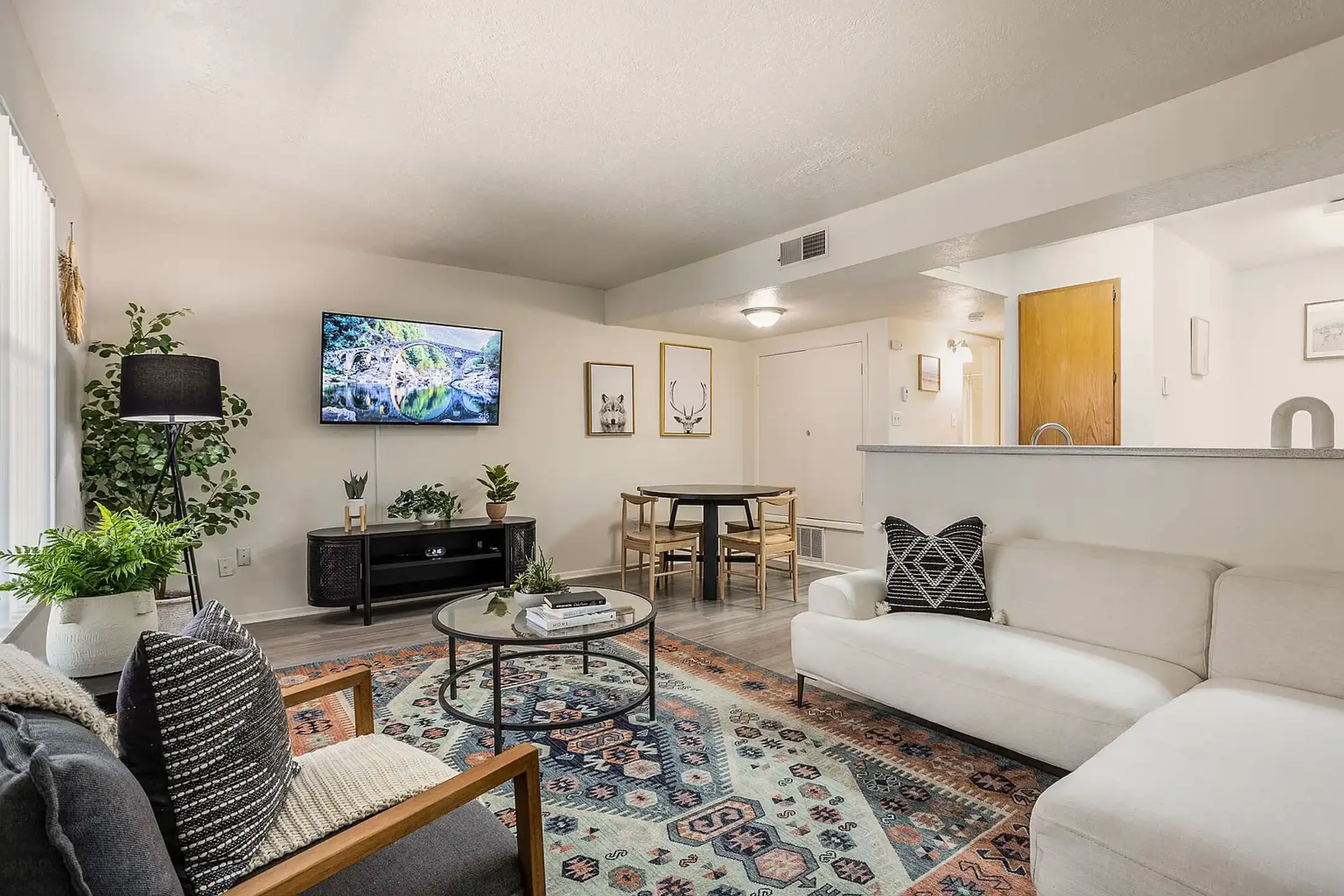 Copper Hills - Albuquerque, NM 87111 | ApartmentGuide.com