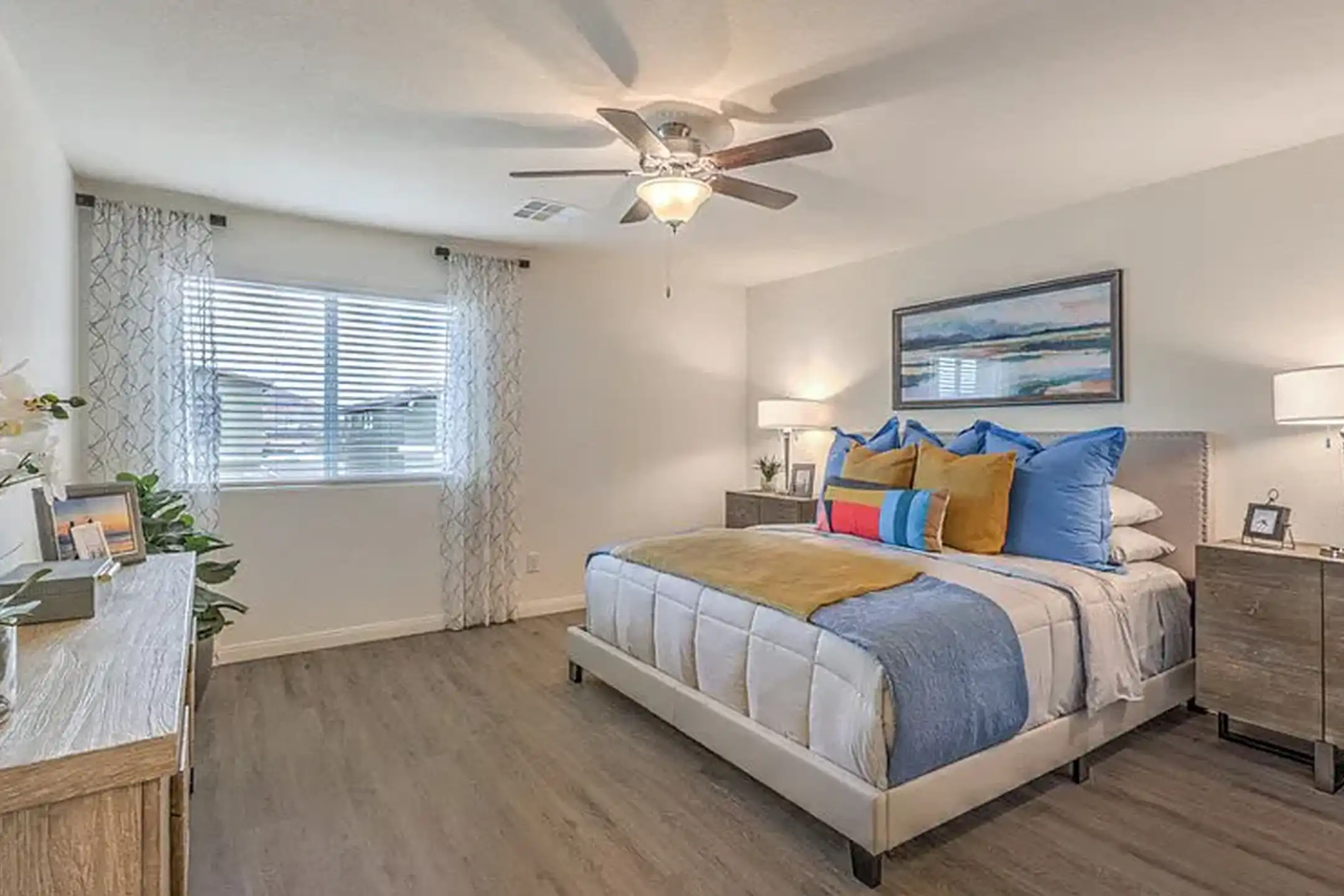 Shadow Bay - Las Vegas, NV 89178 | ApartmentGuide.com