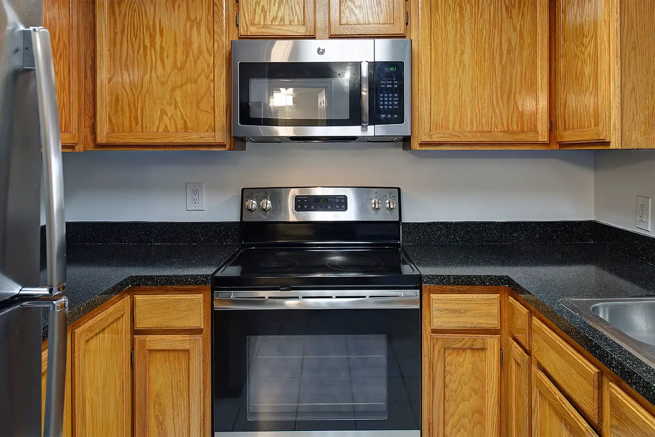 Huntington Gateway - Alexandria, VA 22303 | ApartmentGuide.com