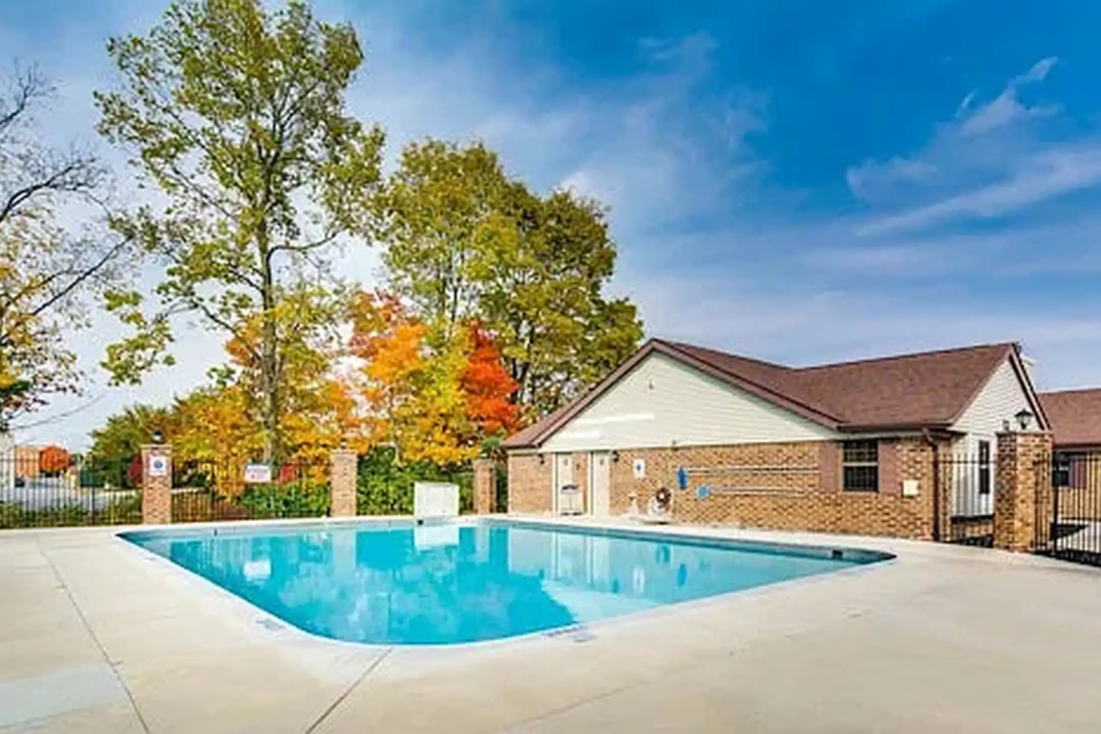 Rivers Edge Apartments I & II - Noblesville, IN 46062 | ApartmentGuide.com