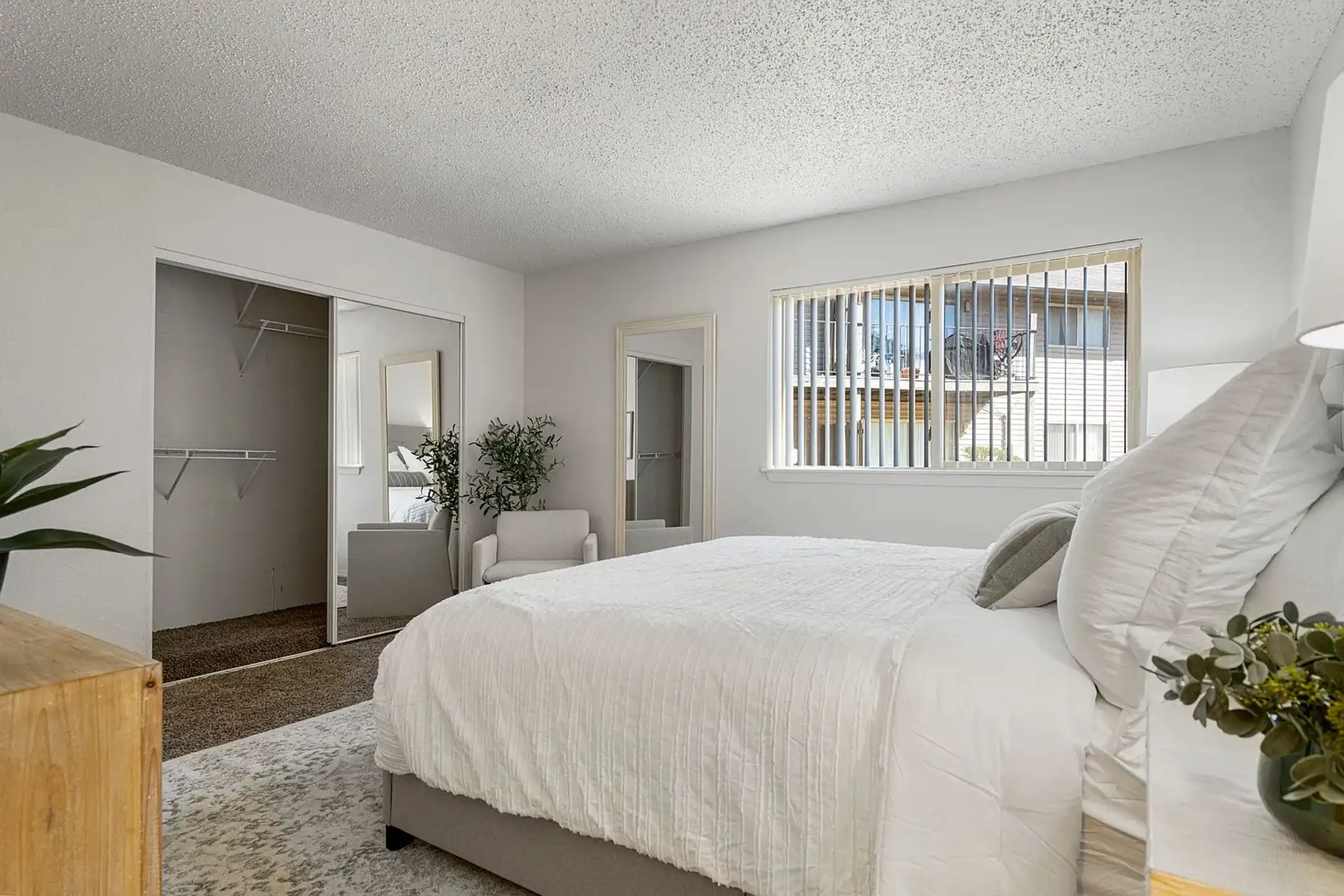 Deerfield Estates - Tulsa, OK 74137 | ApartmentGuide.com