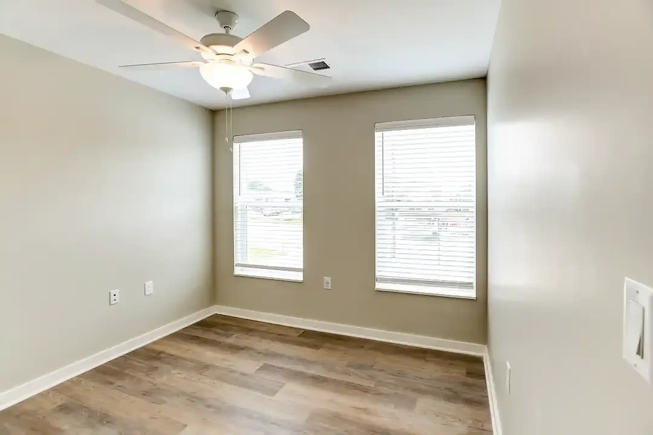 Thatcher Flats - Cincinnati, OH 45206 | ApartmentGuide.com