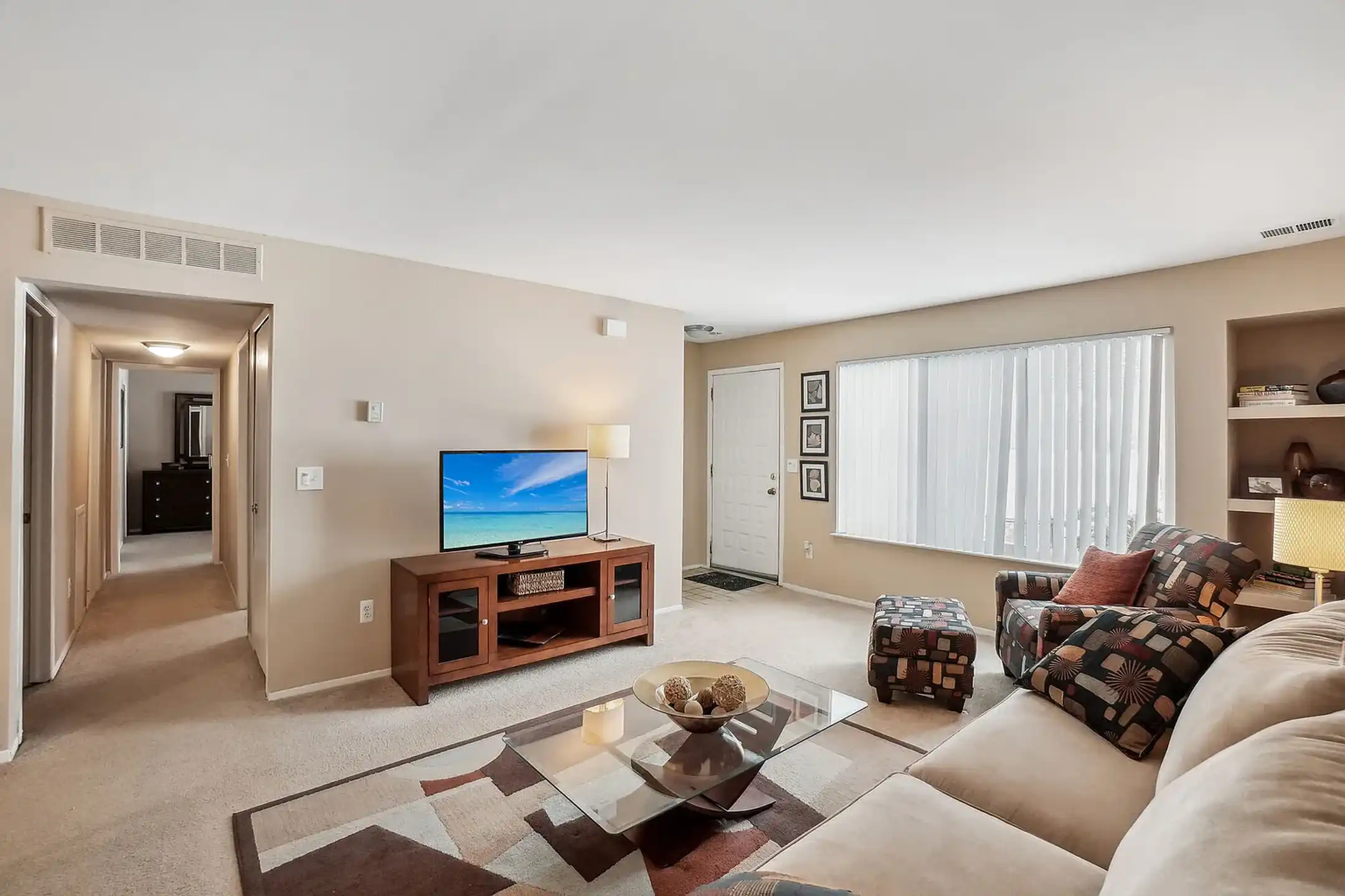 Heights of Novi Apartments - Novi, MI 48375 | ApartmentGuide.com