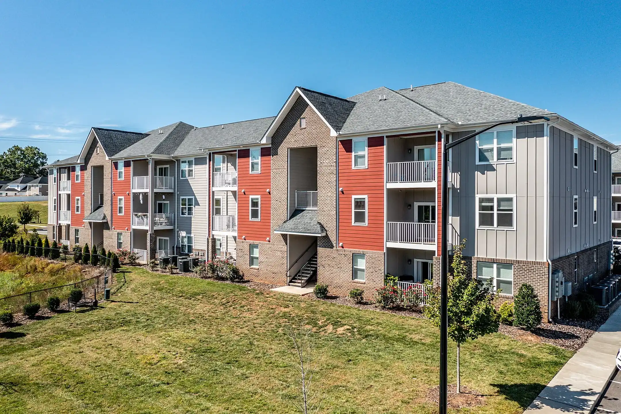 Hawks Landing - Hickory, NC 28601 | ApartmentGuide.com