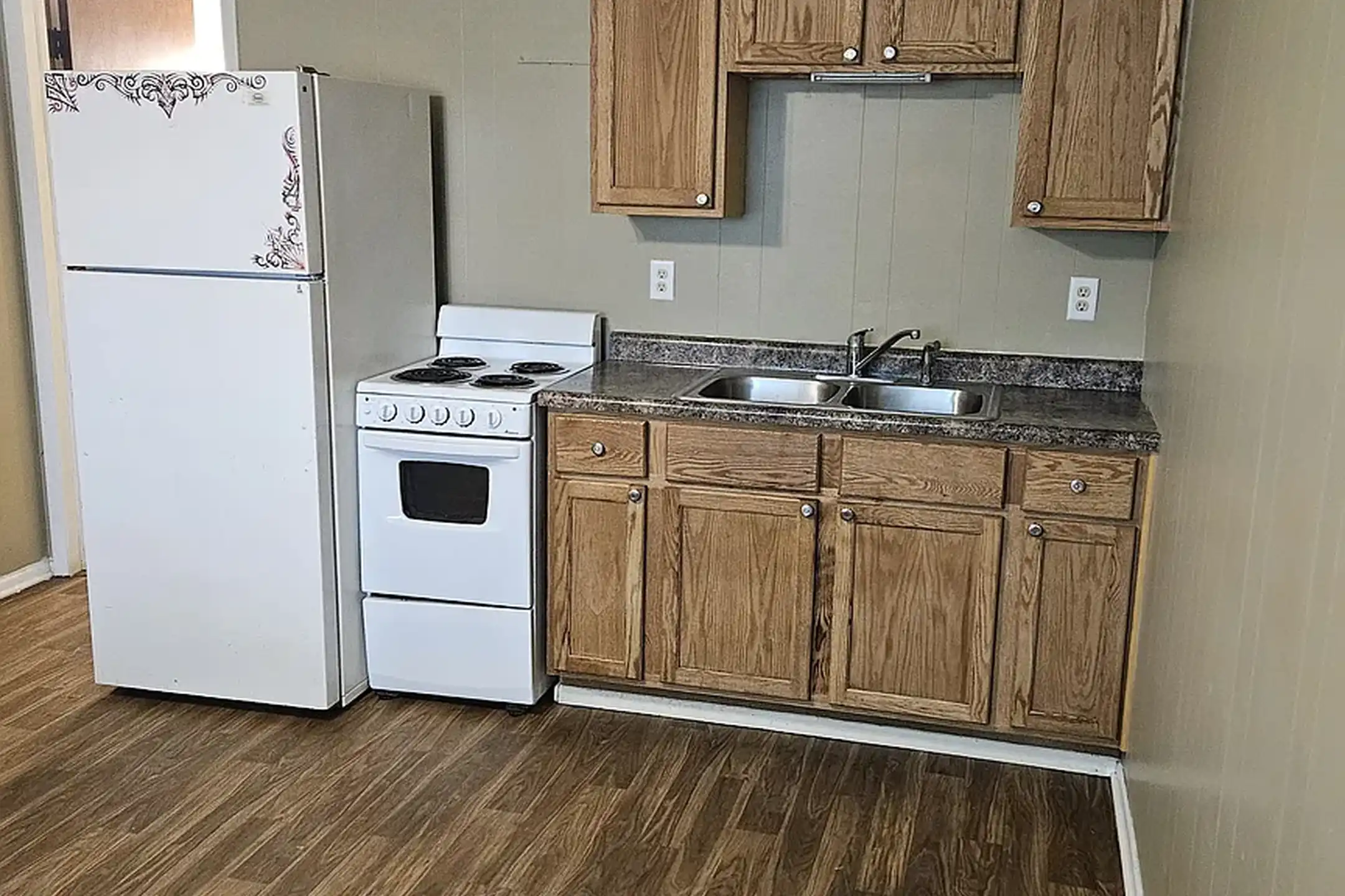 Lake Ripley Apartments - Litchfield, MN 55355 | ApartmentGuide.com