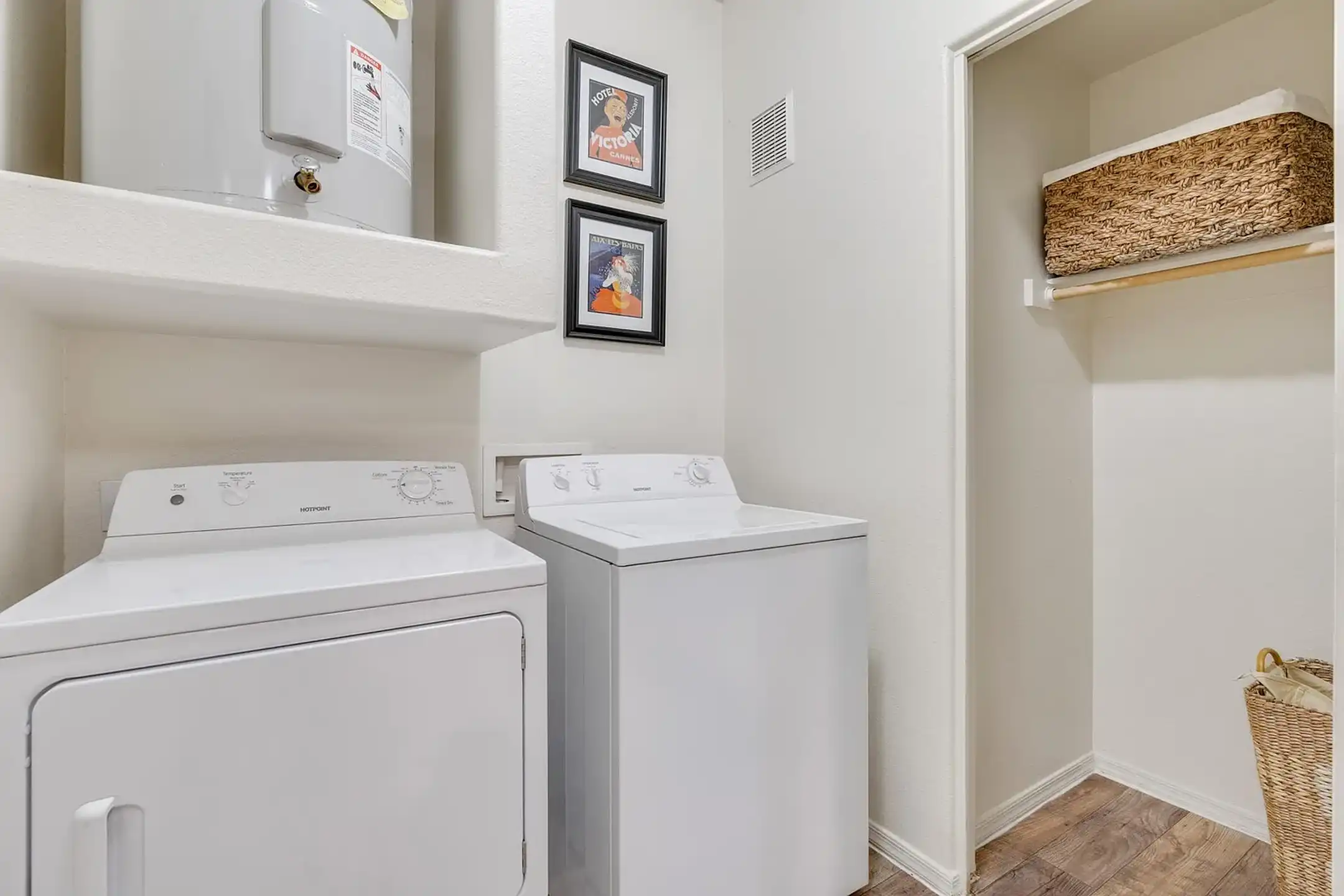 Desert Harbor - Peoria, AZ 85381 | ApartmentGuide.com