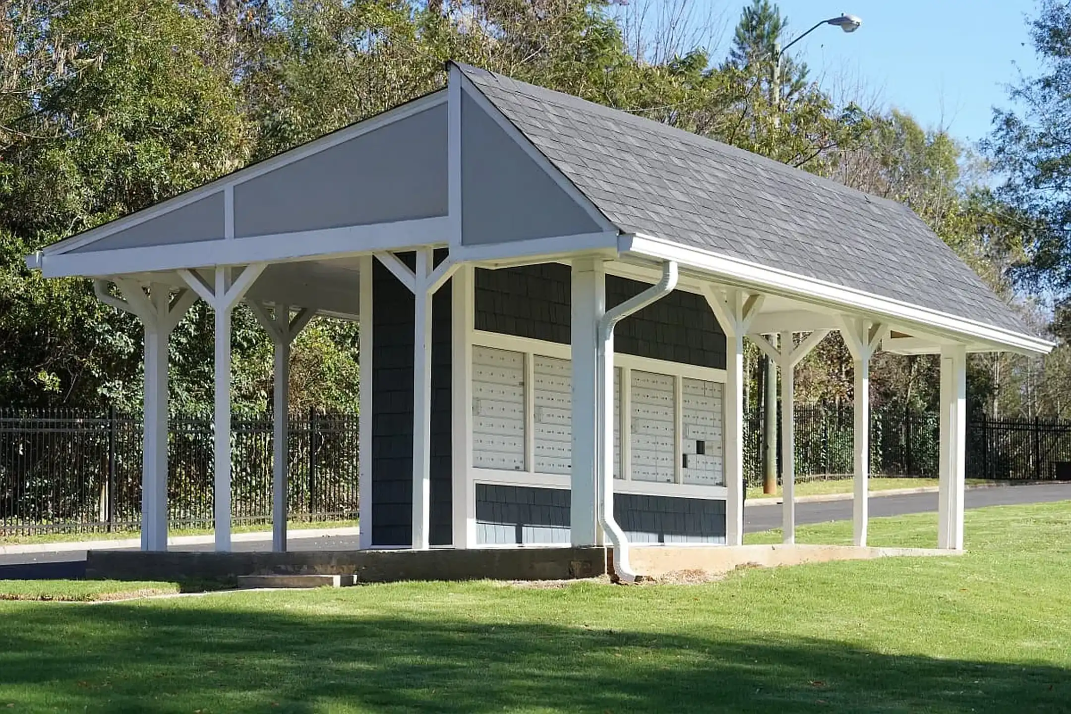 Nova Ridge Apartments - Charlotte, NC 28208 | ApartmentGuide.com