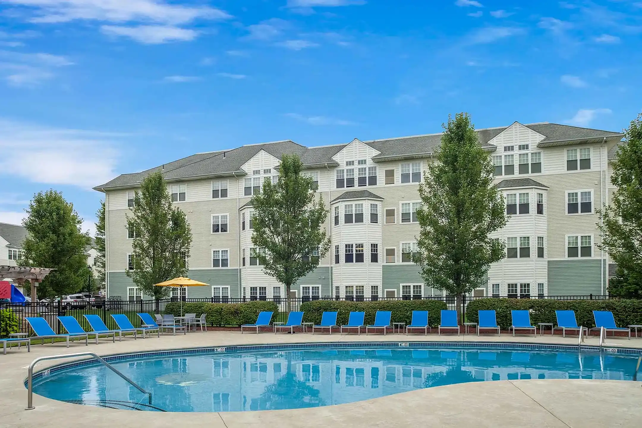 Union Place - Franklin, MA 02038 | ApartmentGuide.com
