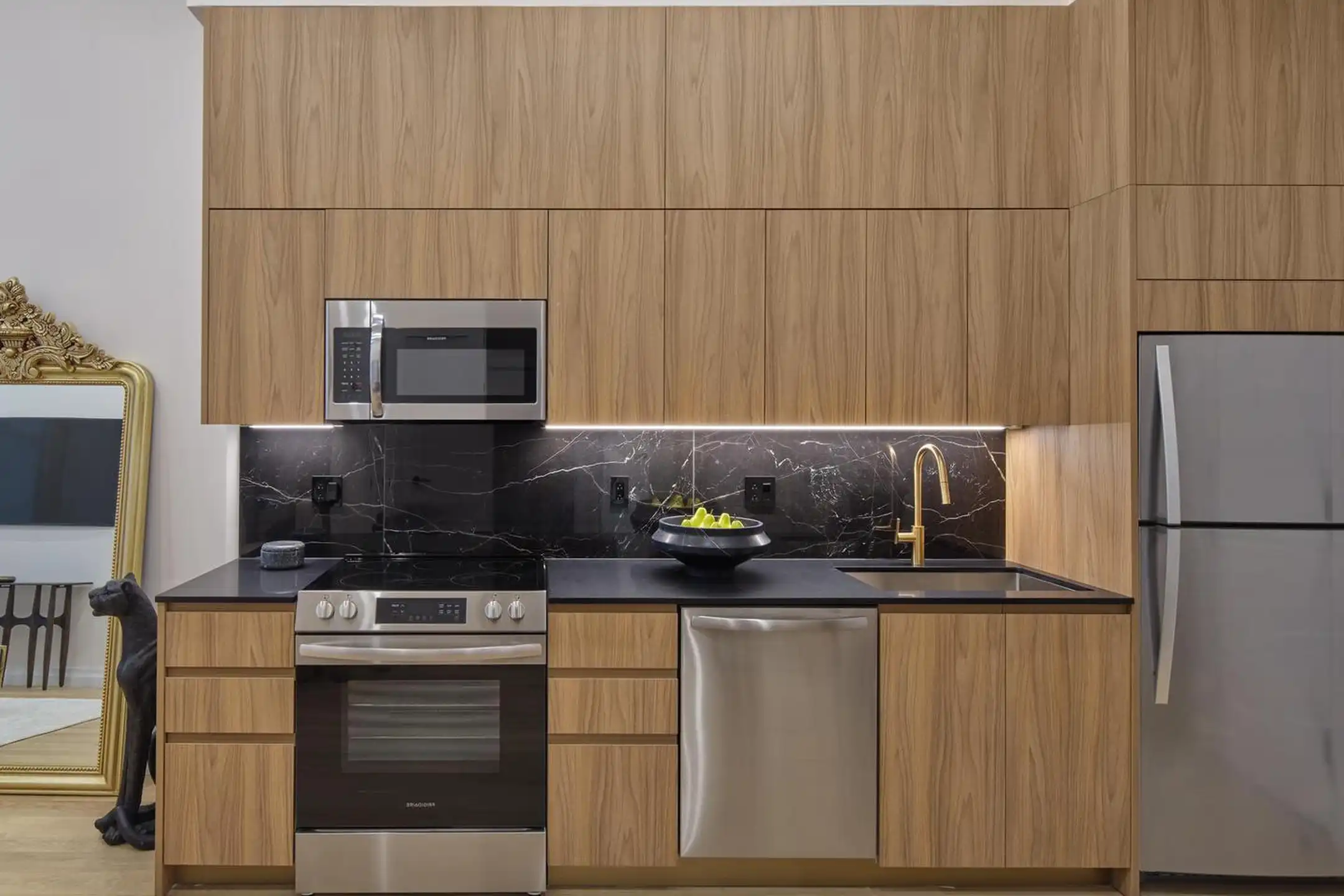 1001 S Broad St unit 3 BR M - Philadelphia, PA 19147 | ApartmentGuide.com