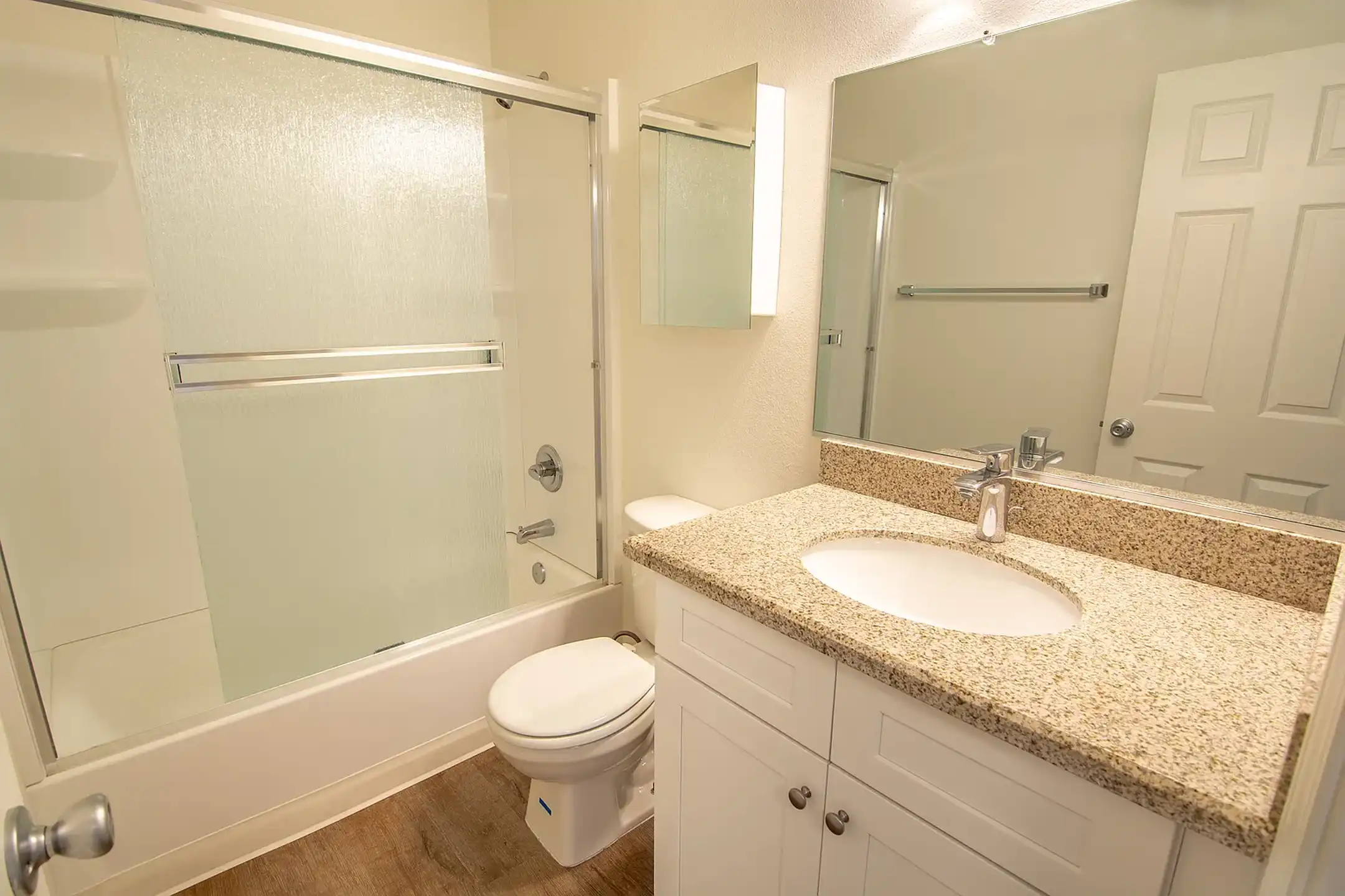 Amber Crest Apartments - Riverside, CA 92507 | ApartmentGuide.com