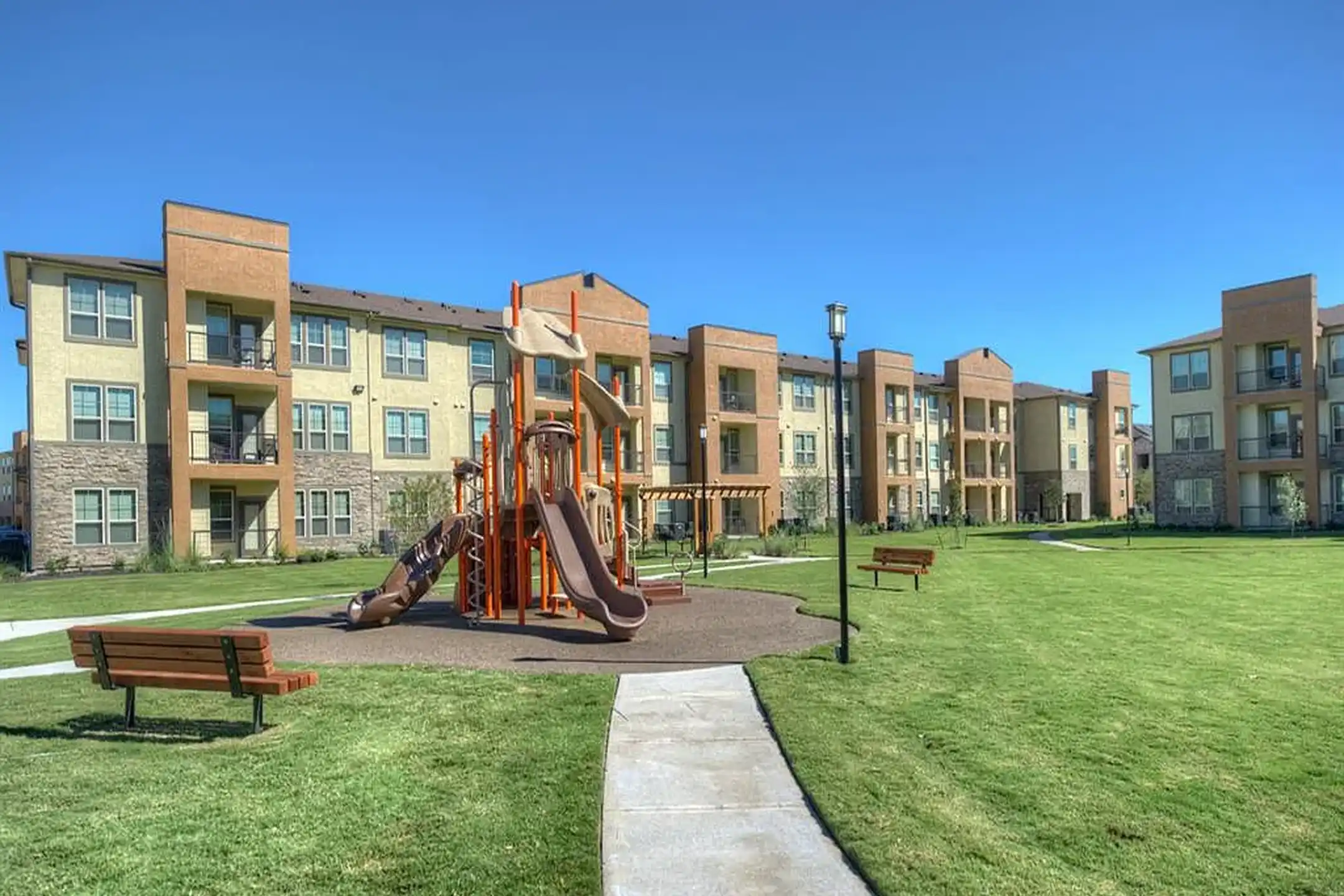 Retreat at Shadow Creek Ranch - Pearland, TX 77584 | ApartmentGuide.com