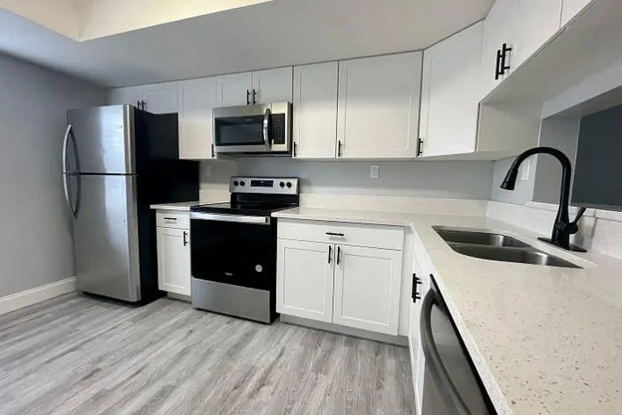 Janie B Apartments - Tampa, FL 33603 | ApartmentGuide.com