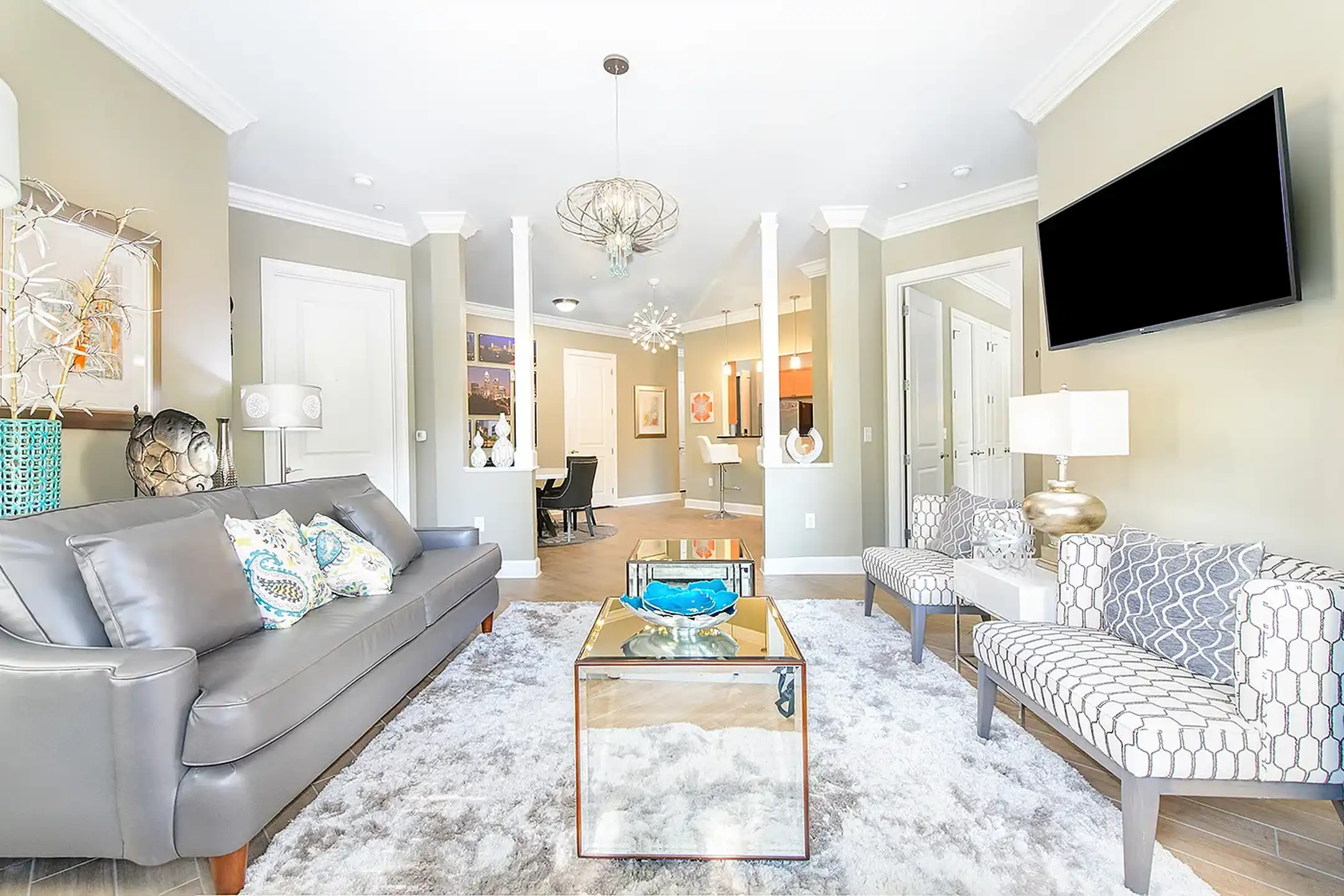 MAA Enclave - Charlotte, NC 28202 | ApartmentGuide.com