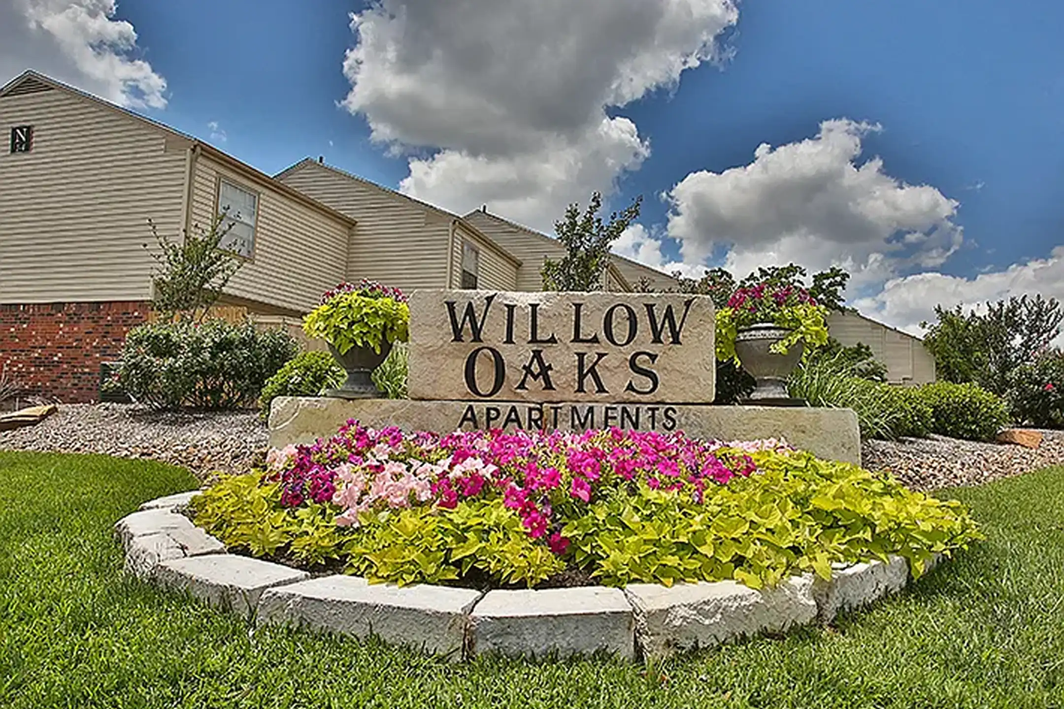 Willow Oaks - Bryan, TX 77802 | ApartmentGuide.com