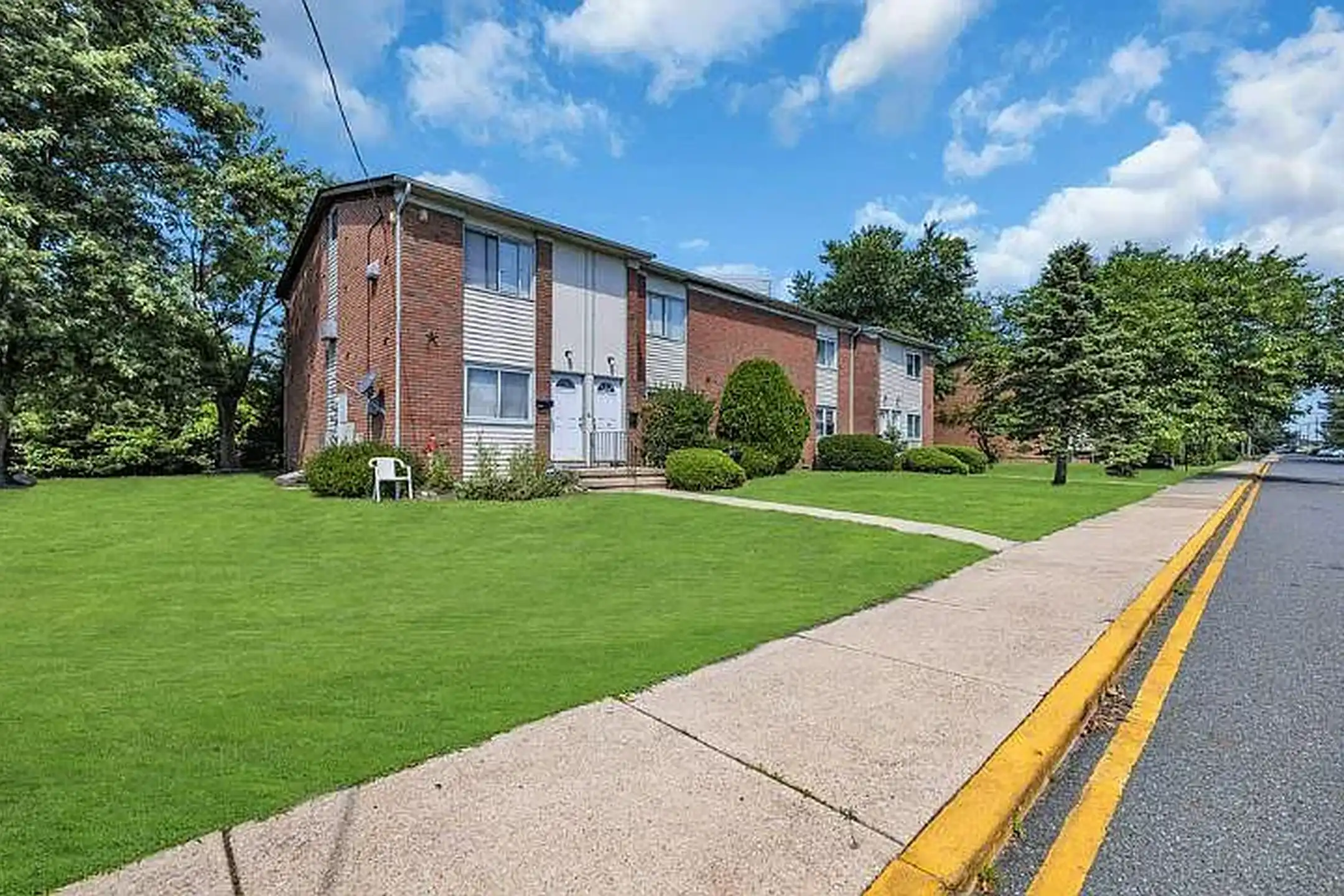 Lakeview Place - Brick, NJ 08723 | ApartmentGuide.com