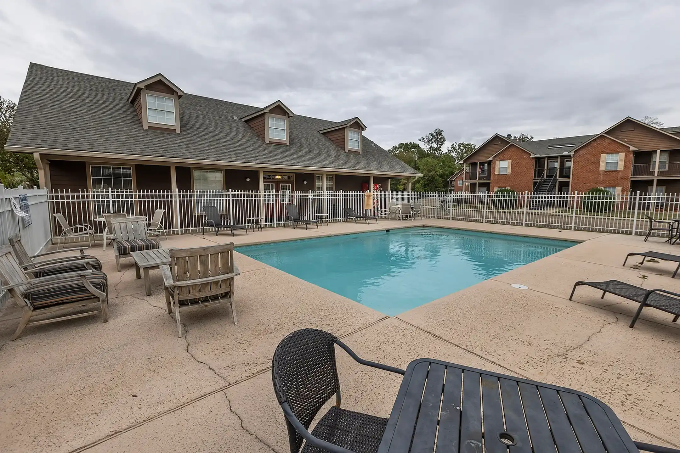 Bluebonnet Ridge - Baton Rouge, LA 70810 | ApartmentGuide.com