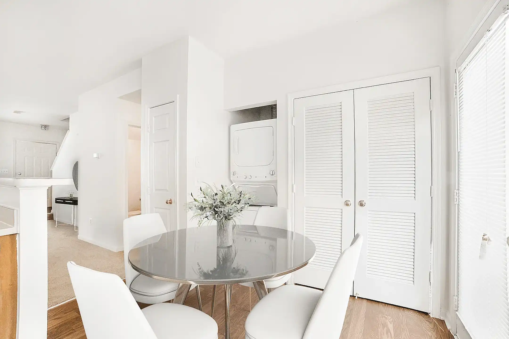 Riverside Manor Apartments - Fredericksburg, VA 22401 | ApartmentGuide.com