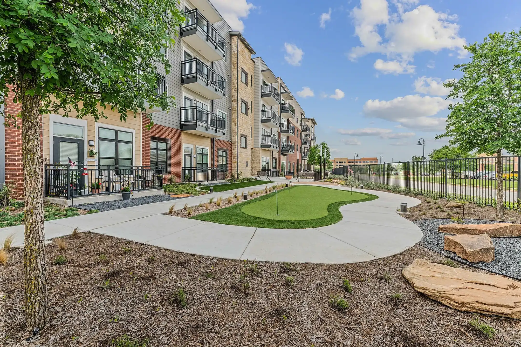 Hudson Oaks - Bryan, TX 77802 | ApartmentGuide.com