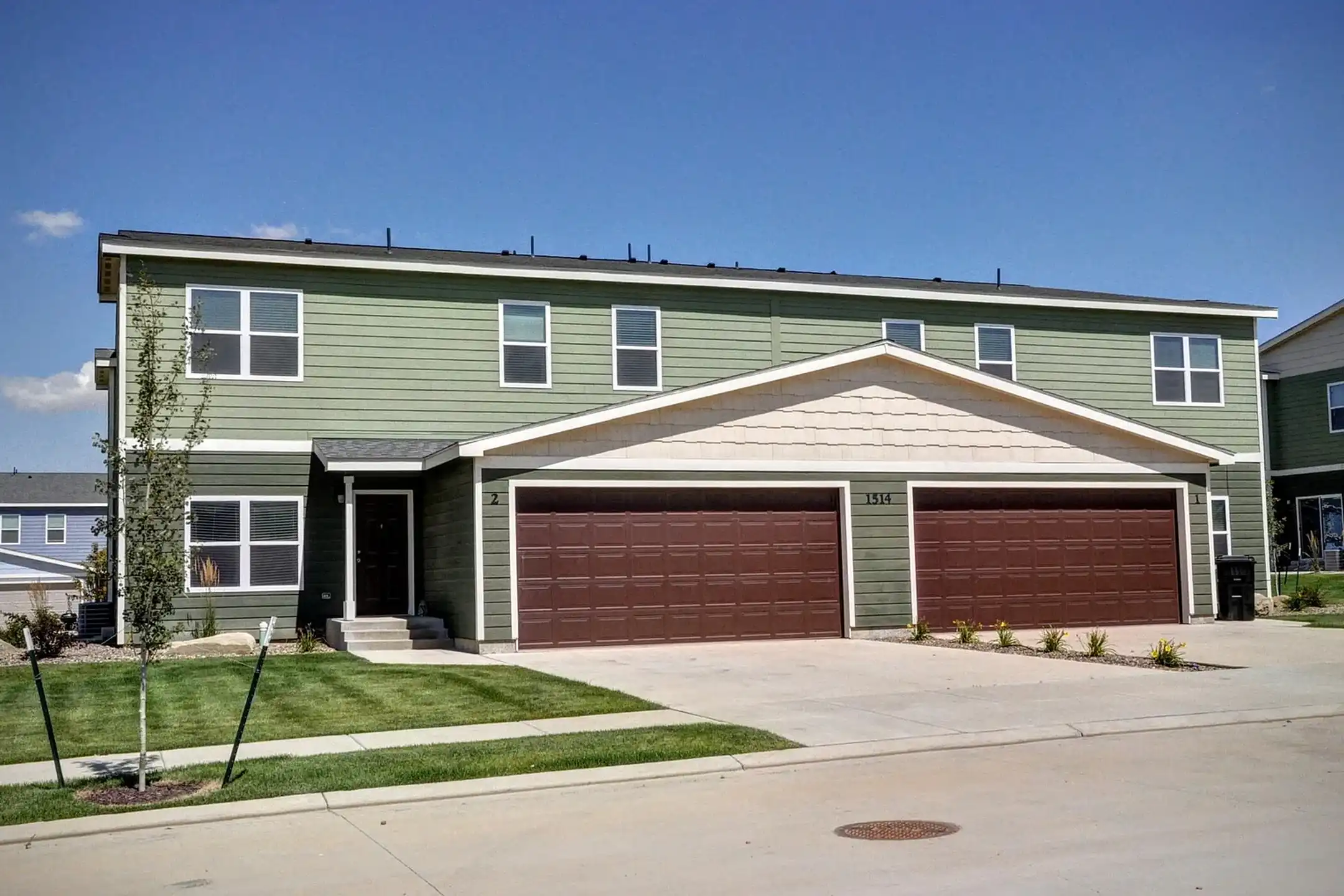 Emerald Ridge Apartments & Townhomes - Watford City, ND 58854 ...