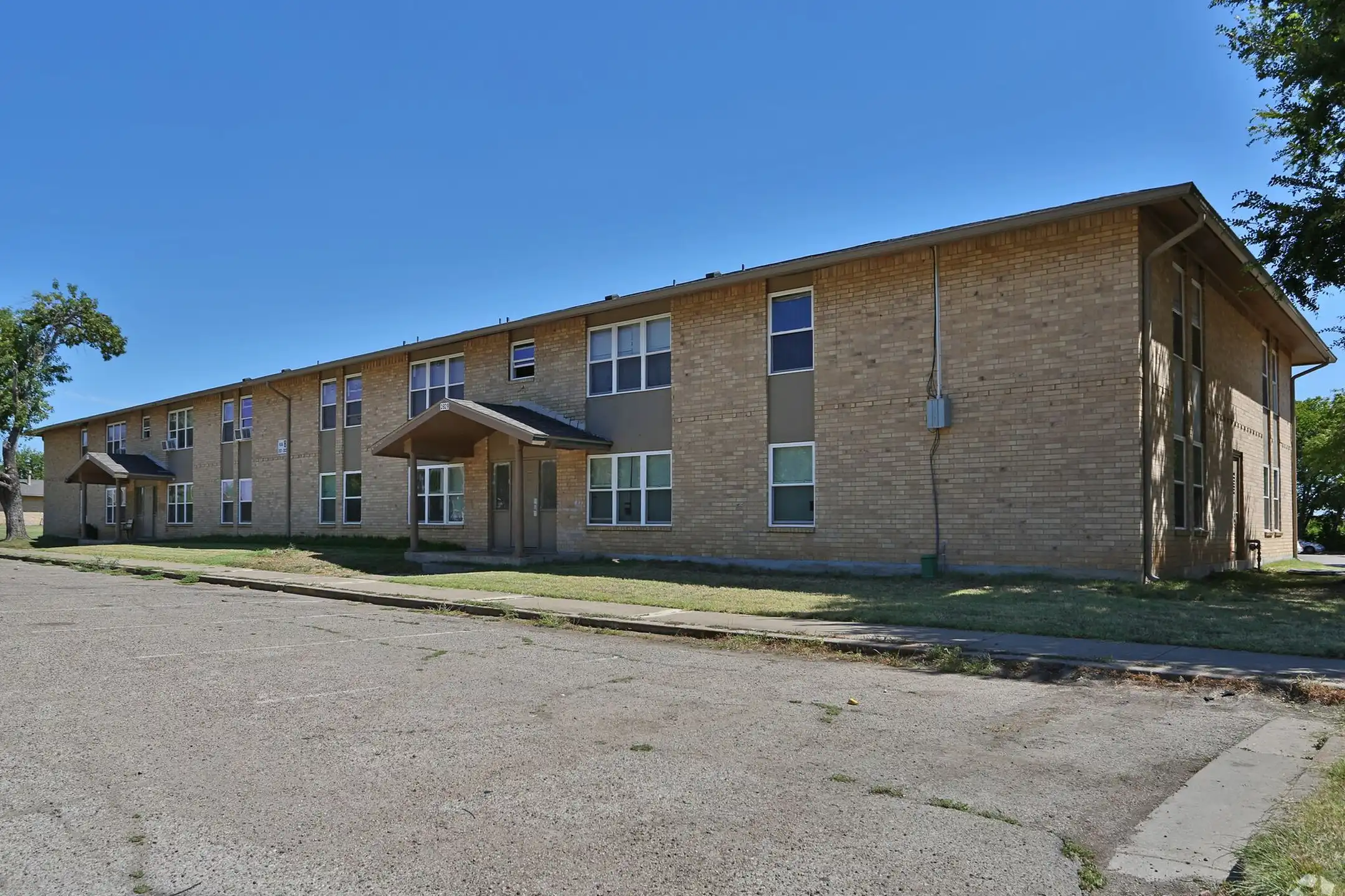 2724 Robinson Dr - Waco, TX 76706 | ApartmentGuide.com