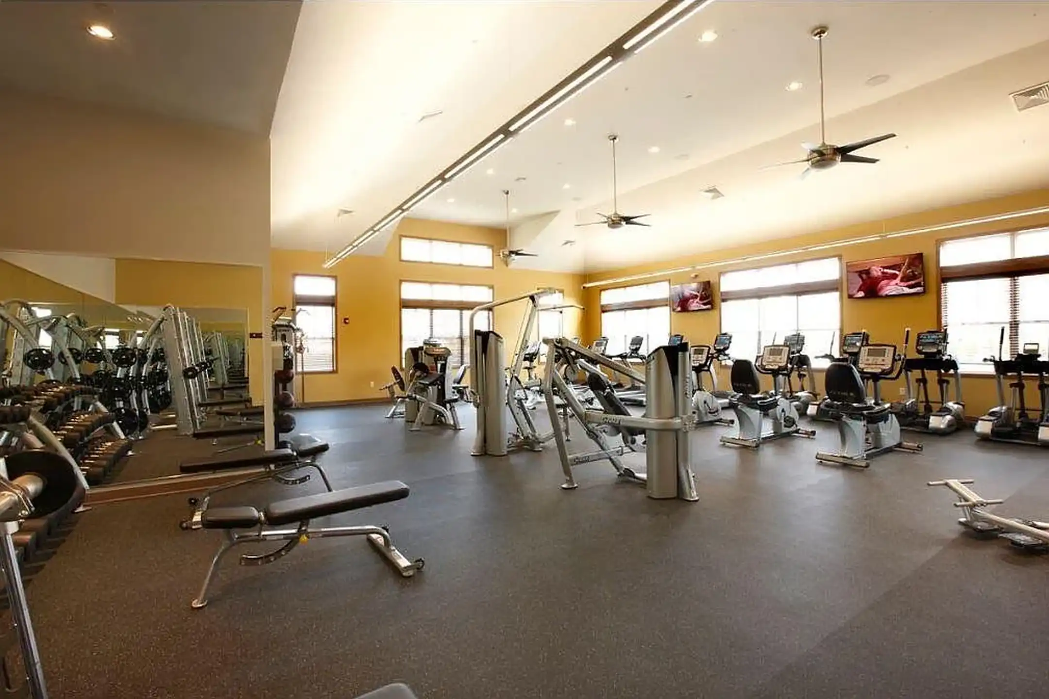 Madison Farms - Easton, PA 18045 | ApartmentGuide.com