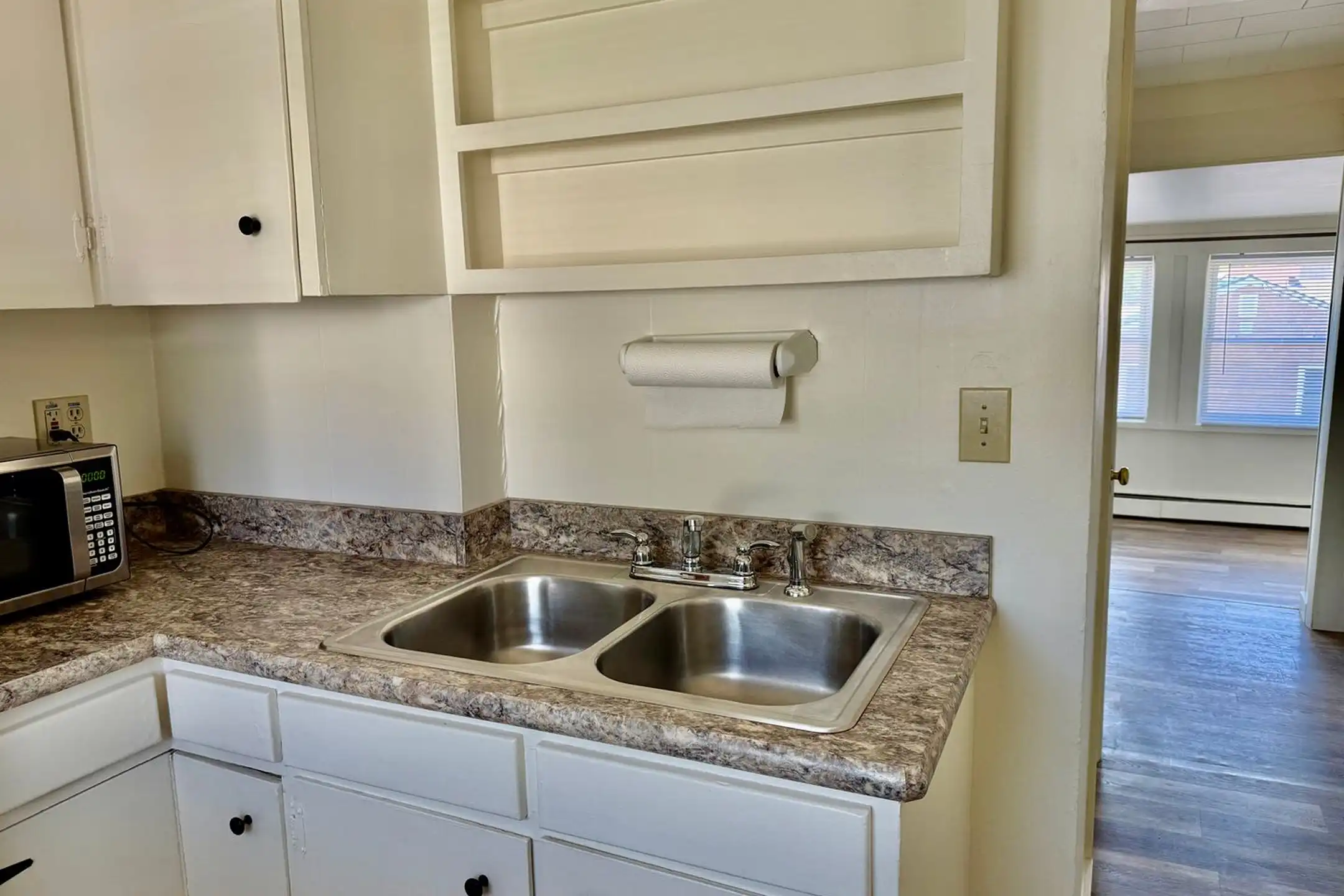 145 Hanover St unit 4 - Lebanon, NH 03766 | ApartmentGuide.com
