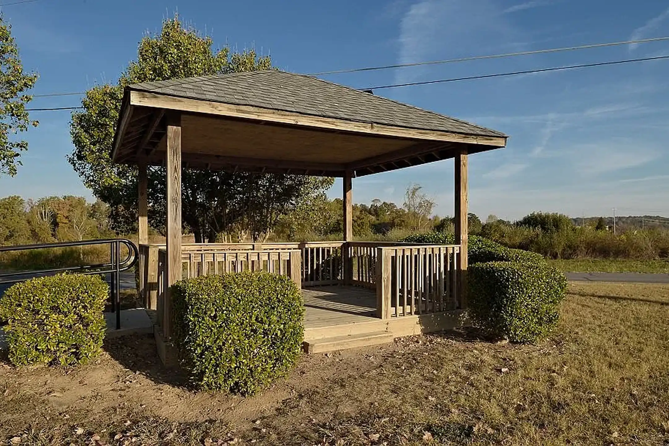 Ridgetop Apartments - Athens, TN 37303 | ApartmentGuide.com