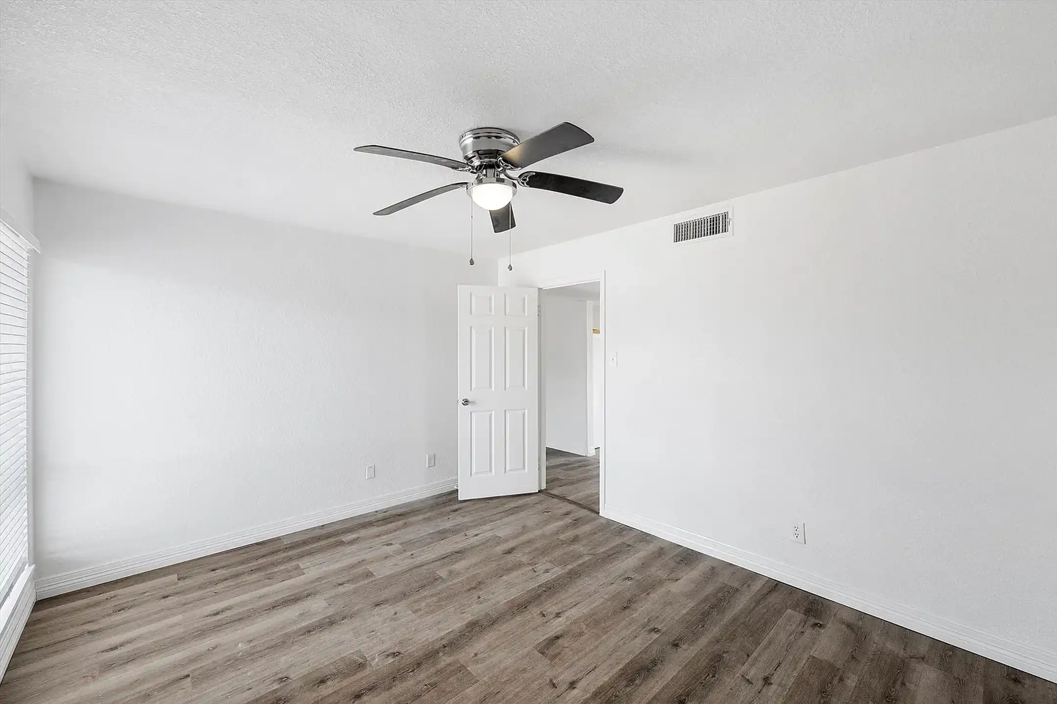 Solstice Valley Mills Apartments - Waco, TX 76711 | ApartmentGuide.com