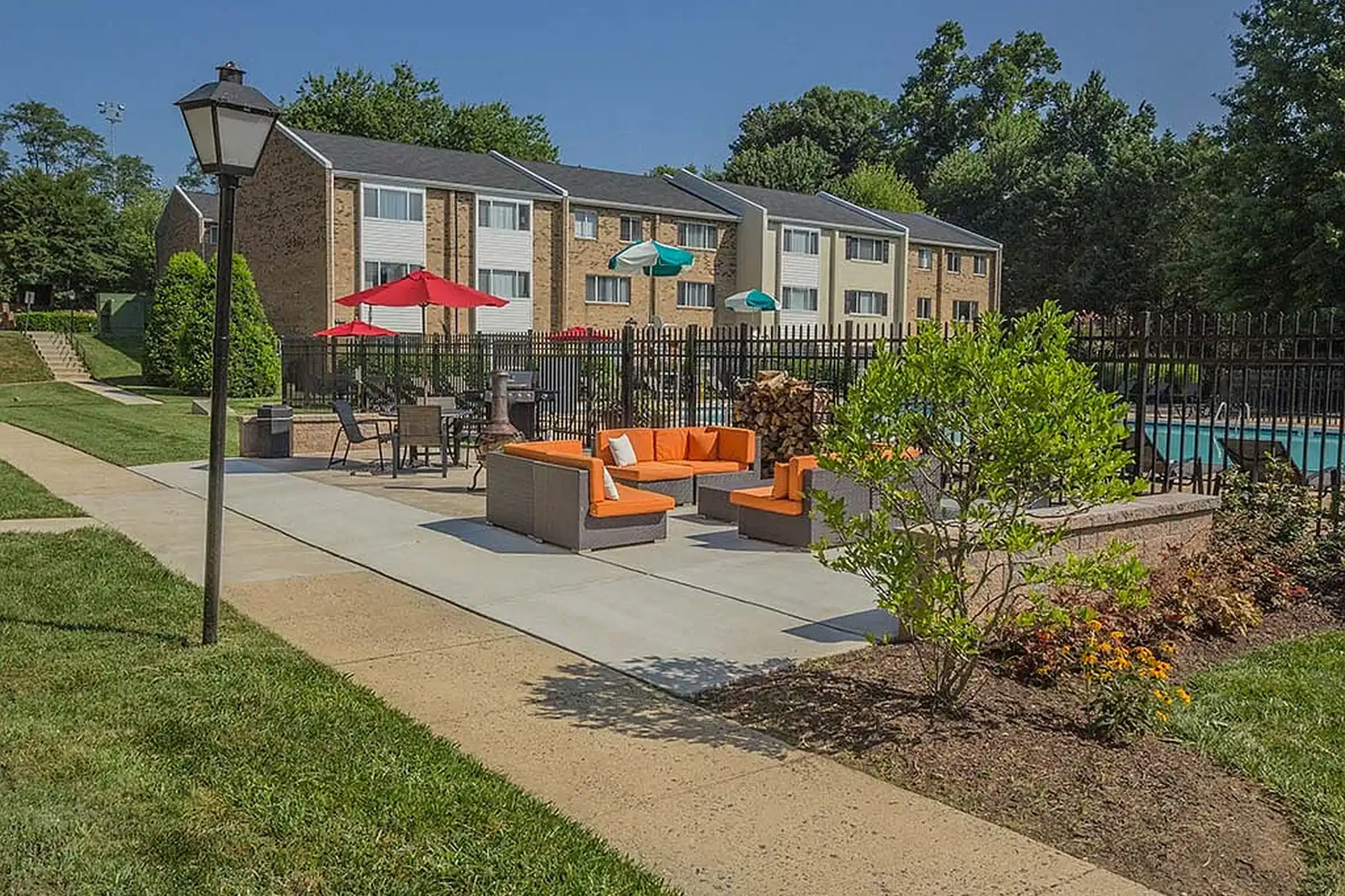 Tysons Glen Apartments and Townhomes - Falls Church, VA 22043 ...